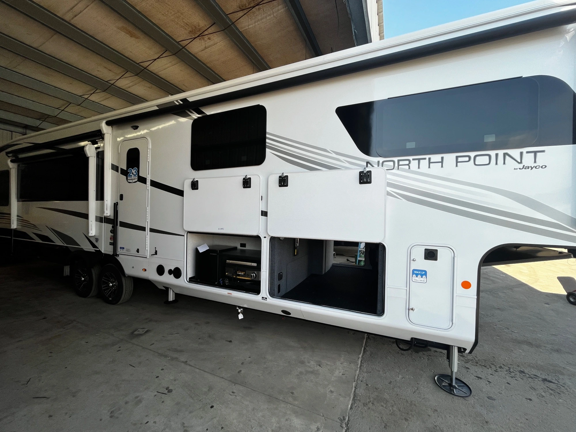 Jayco North Point 377RLBH RVs For Sale - RV Trader