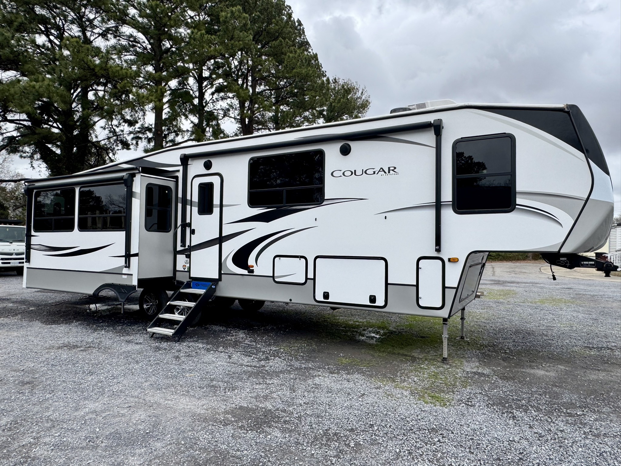 Used 2021 Keystone Cougar in Portsmouth, VA - 5035576824 - RV Trader