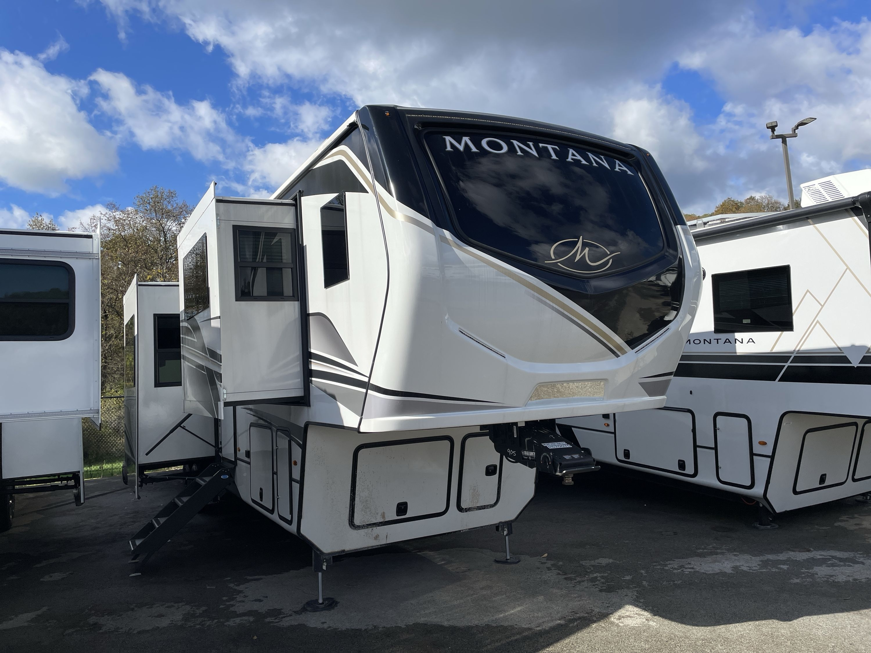 Keystone Montana 3941FO Fifth Wheel Campers For Sale - RV Trader