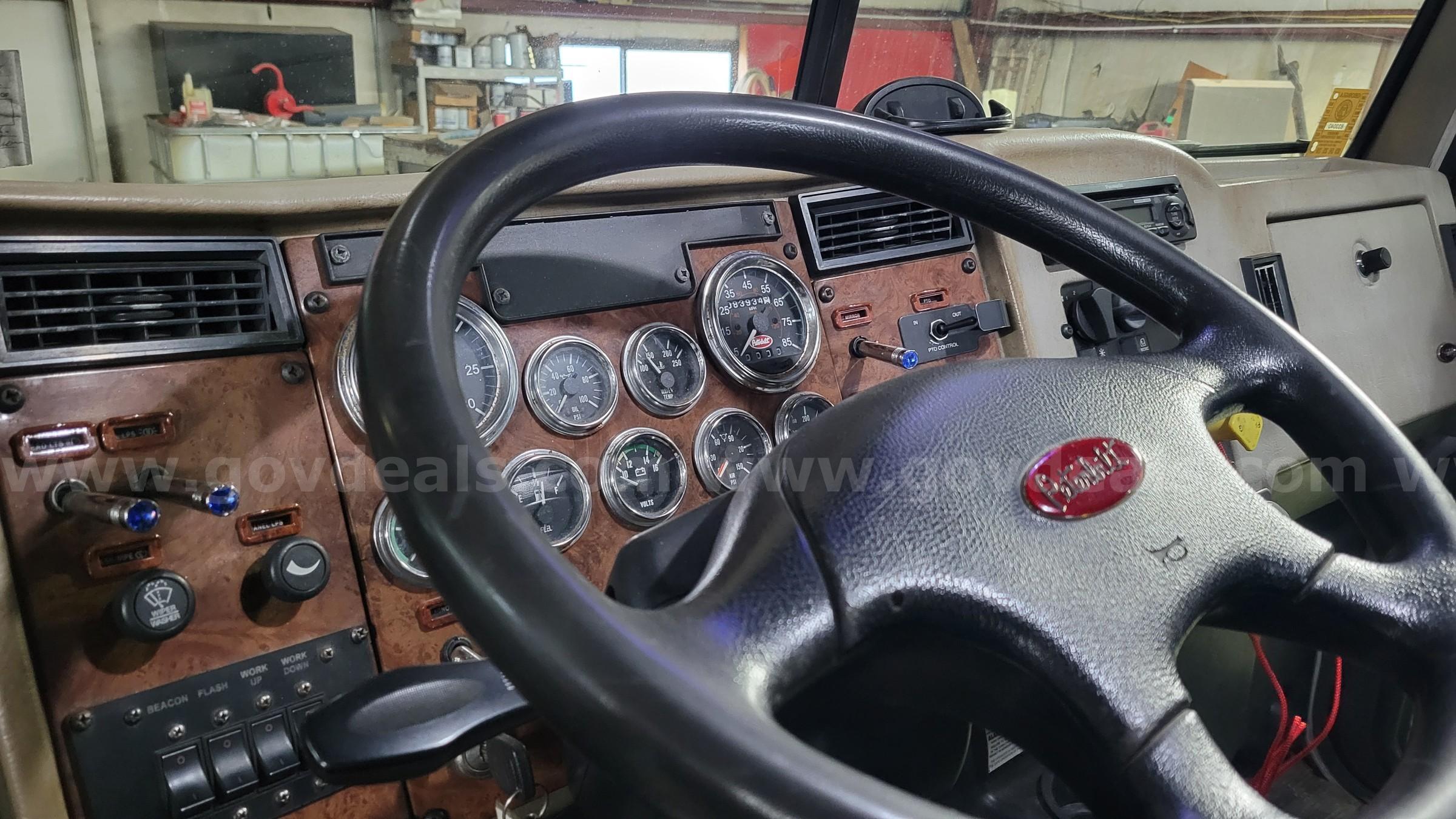 Used 2006 Peterbilt 335 For Sale in Clarkesville, GA - 5035631246 ...
