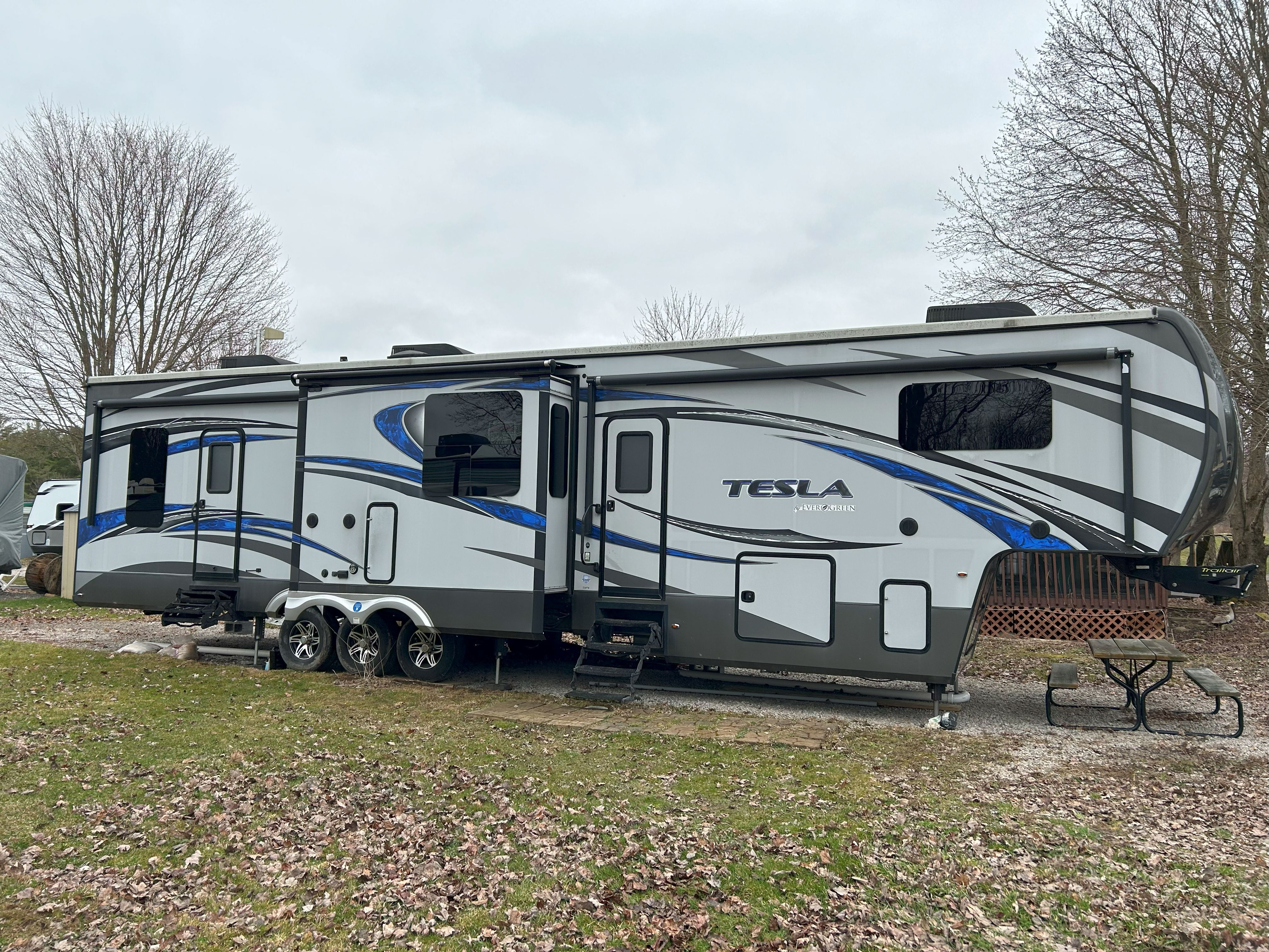 Evergreen Tesla RVs For Sale - RV Trader