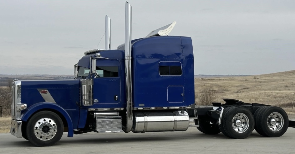 Used 2011 PETERBILT 389 in Mandan, ND - 5035685361 - Commercial Truck Trader