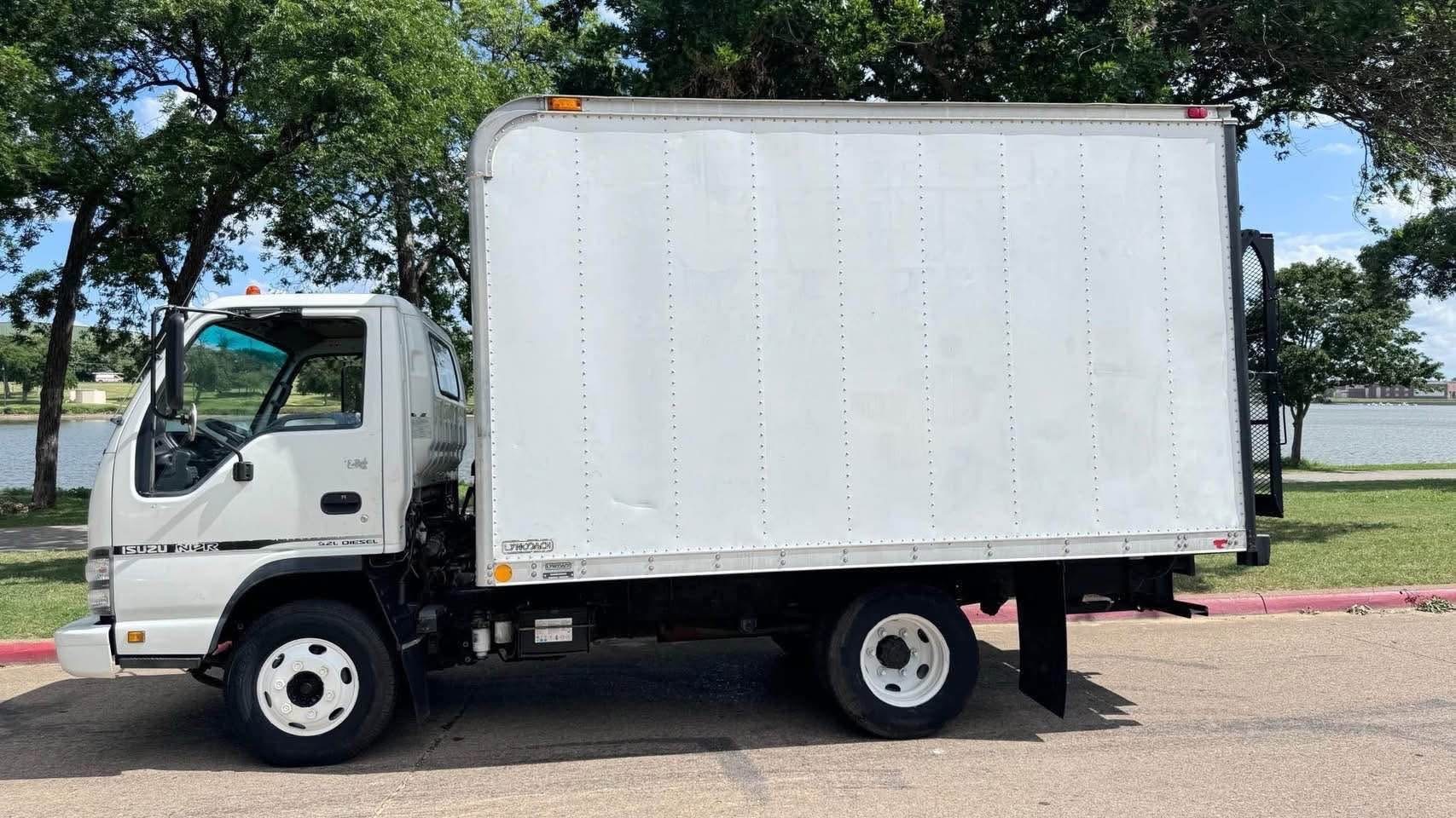 Used 2006 Isuzu Npr For Sale in Dallas, TX - 5035731818 - Commercial Truck Trader