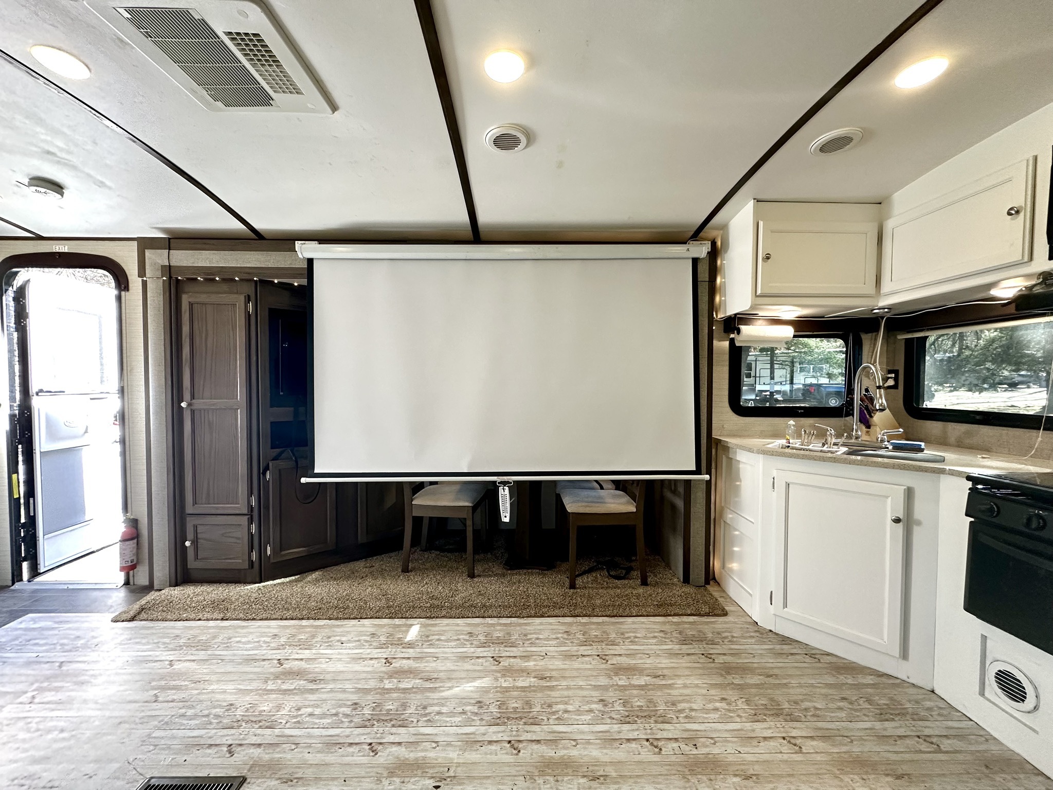 Used 2017 Keystone Premier in Winthrop Ma, MA - 5035739015 - RV Trader