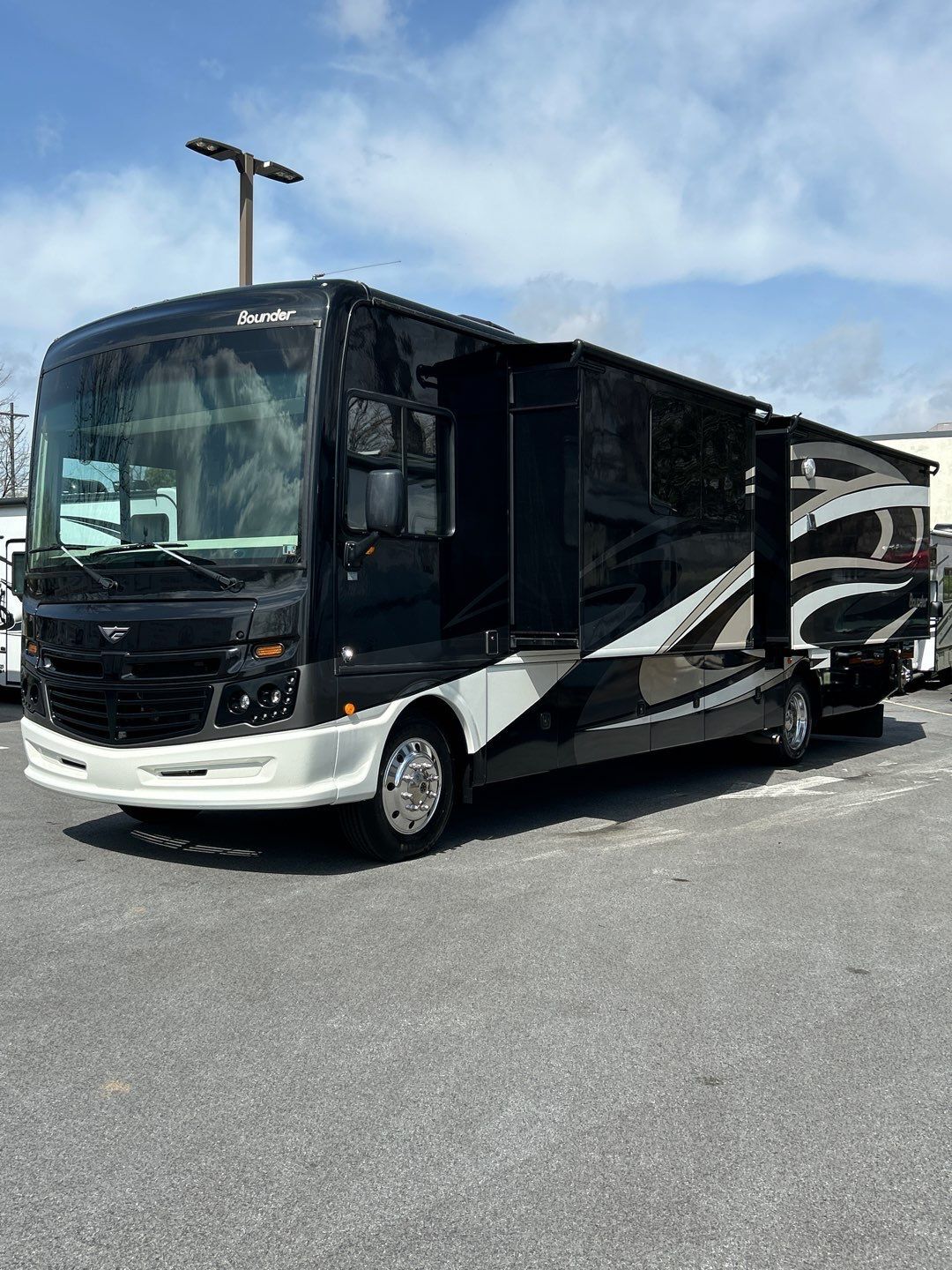 2019 Fleetwood Bounder RVs For Sale - RV Trader