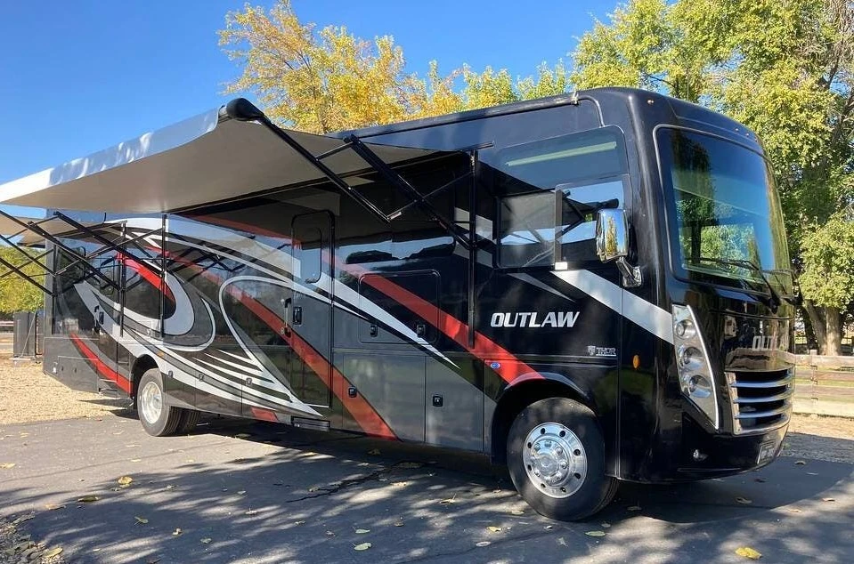 Thor Motor Coach Outlaw RVs For Sale - RV Trader