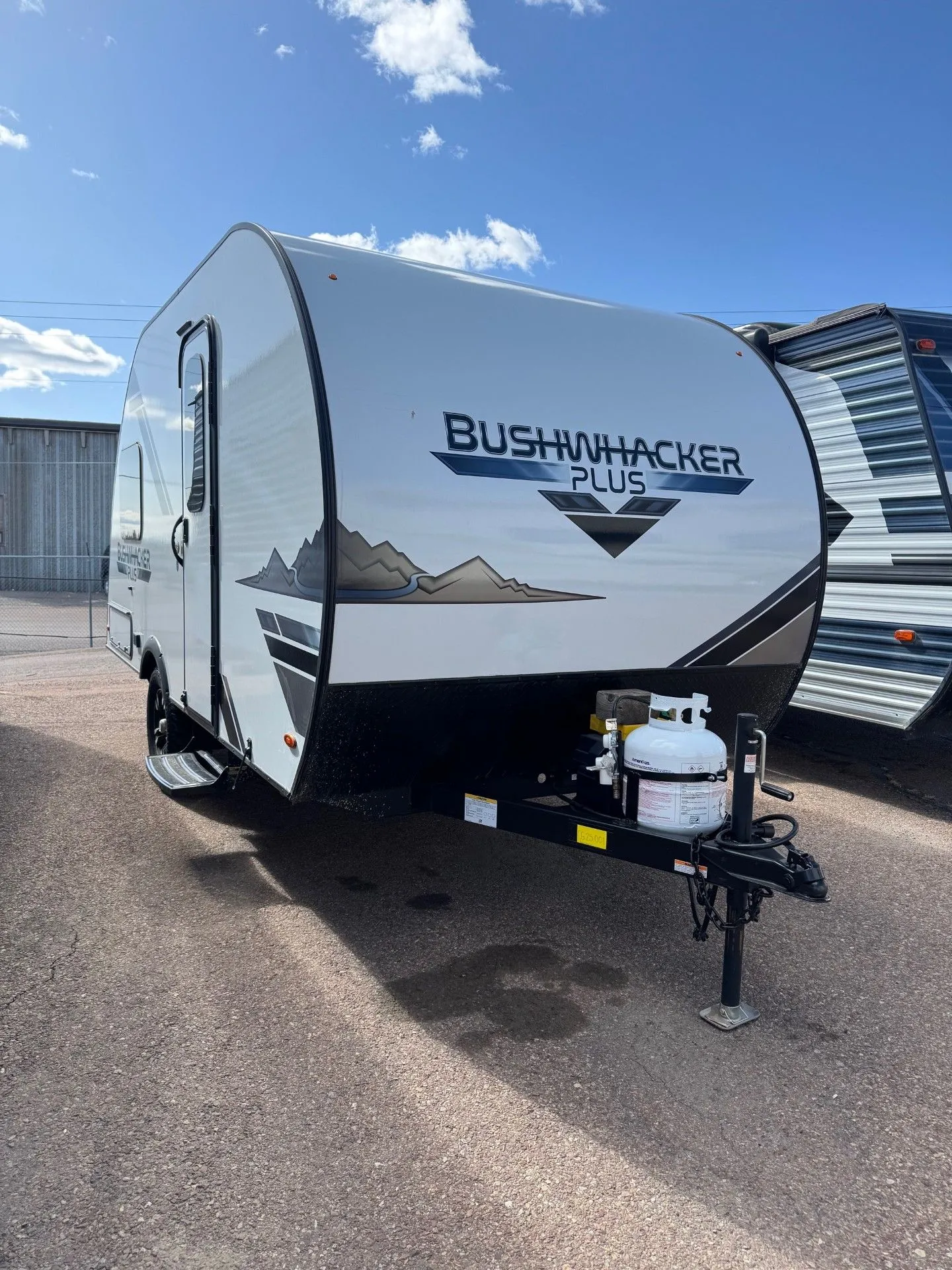 Braxton Creek Bushwhacker Plus 17BH Travel Trailers For Sale - RV Trader