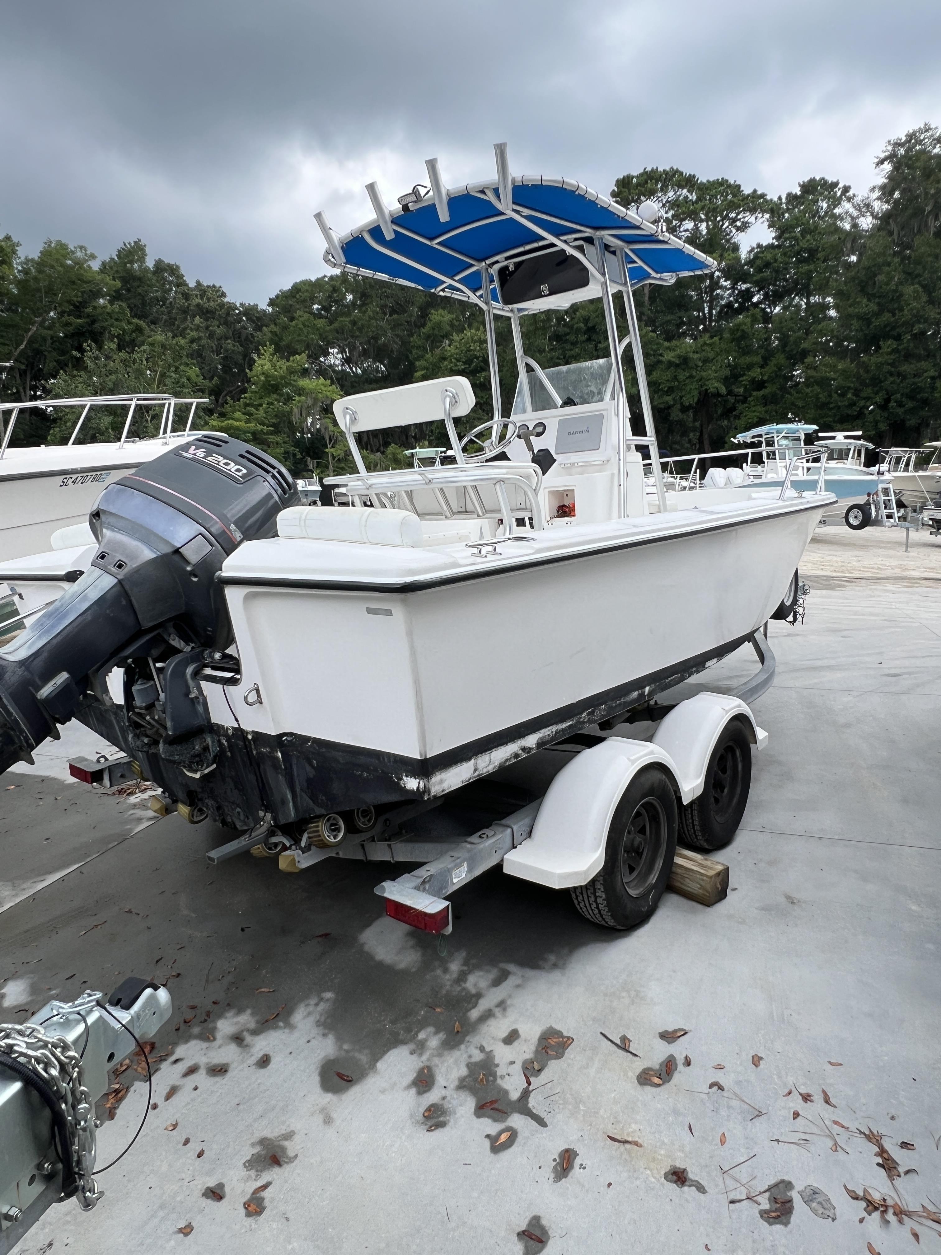 Used 2003 Edgewater Center Console 200CC 388CC For Sale in Charleston ...