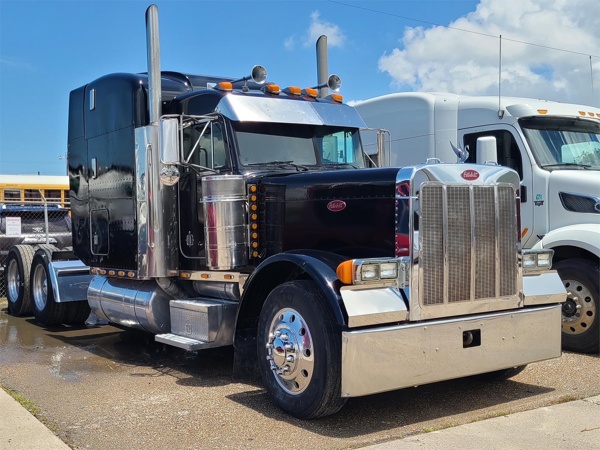 Used 1998 Peterbilt 379 For Sale in Corpus Christi, TX - 5032072418 ...