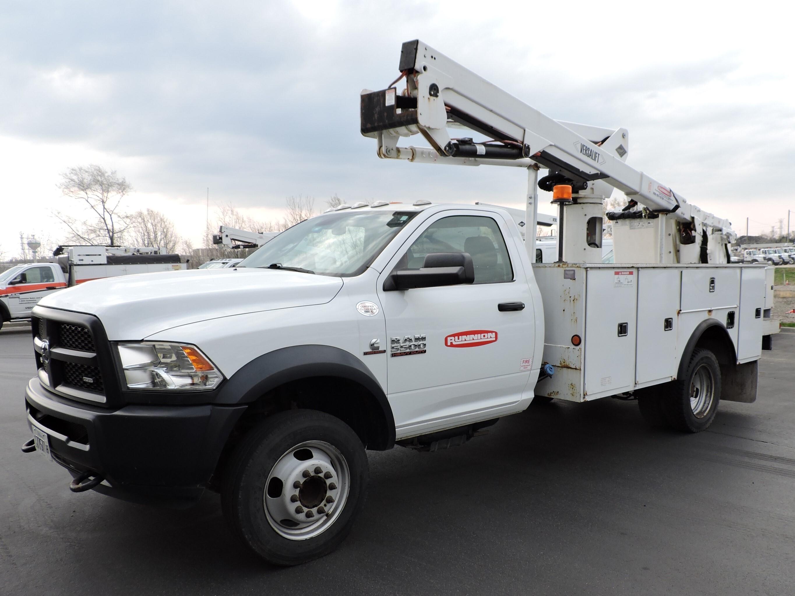 2018 Versalift - Used 2018 VERSALIFT Bucket Truck Hodgkins, IL