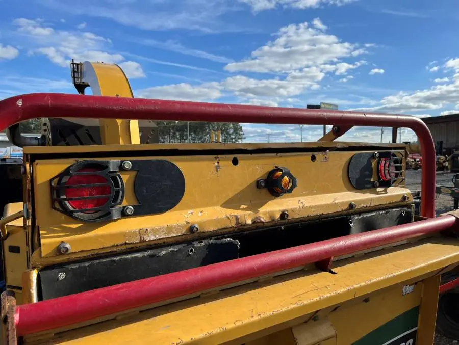 Vermeer BC1500 Chipper For Sale - Vermeer BC1500 Chipper - Equipment Trader