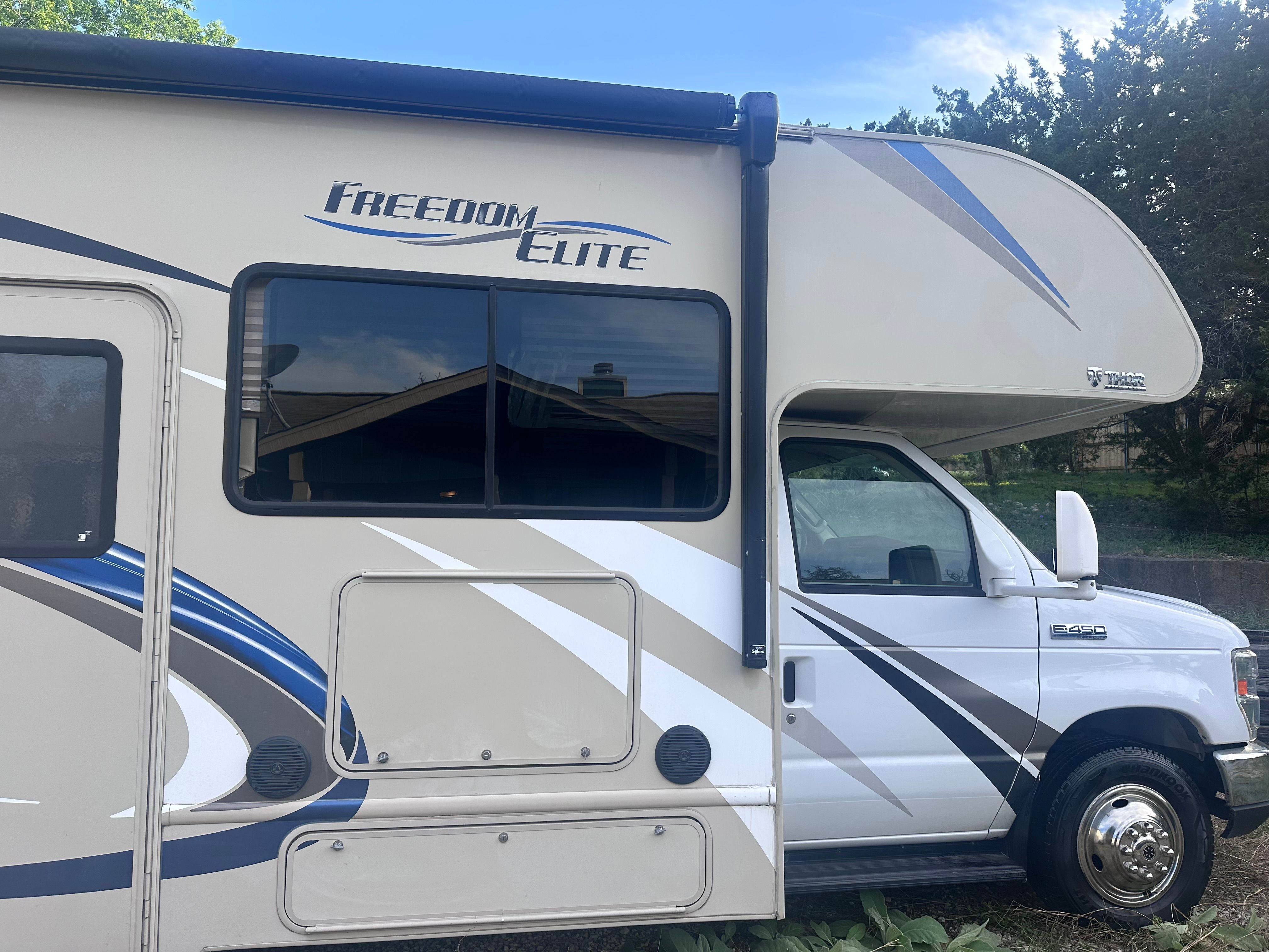 Used 2018 Thor Motor Coach Freedom Elite 29fe in Boerne, TX ...