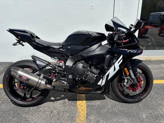 Used 2018 Yamaha YZF- R1 For Sale in Worcester, MA - 5036147524 - Cycle ...