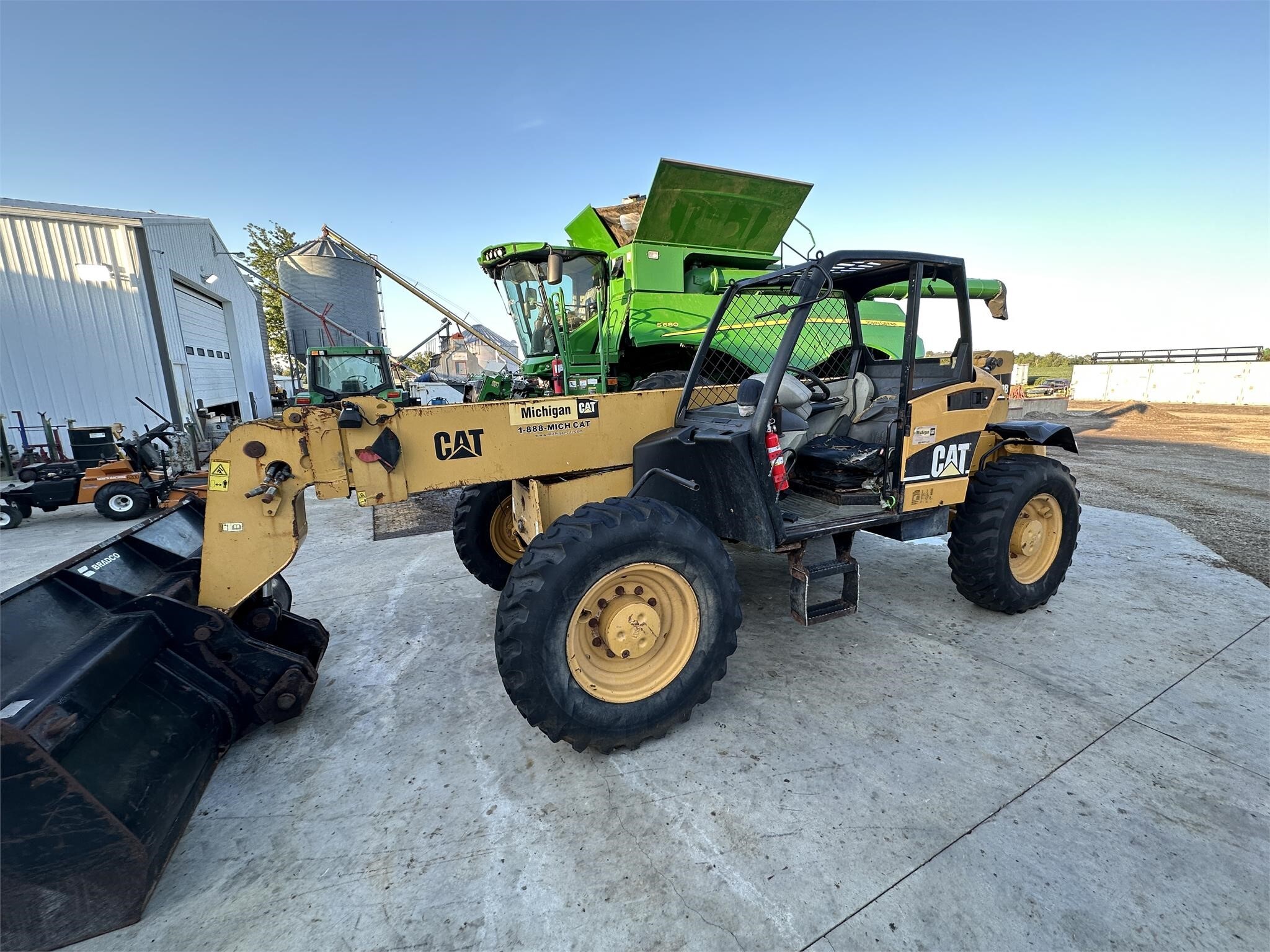 TH460B For Sale - Caterpillar Telehandler - Equipment Trader