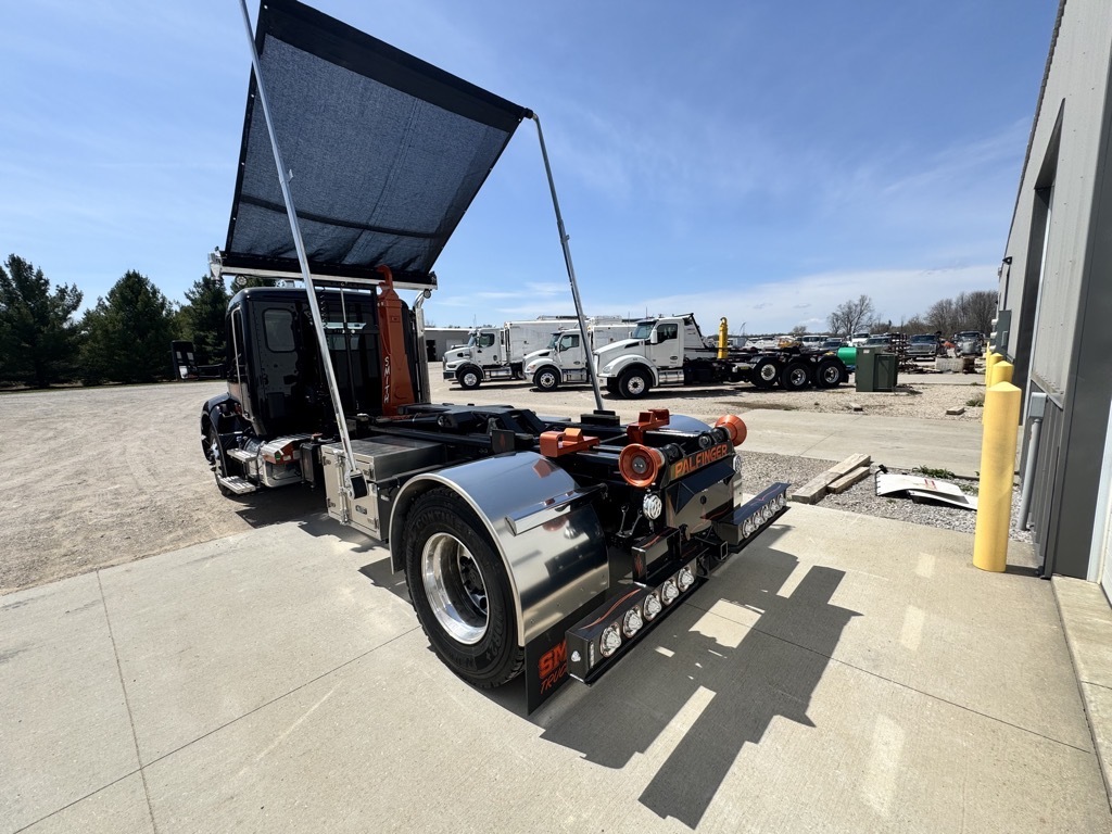Kenworth Hooklift Truck For Sale Near Howard Lake, MN - Commercial ...