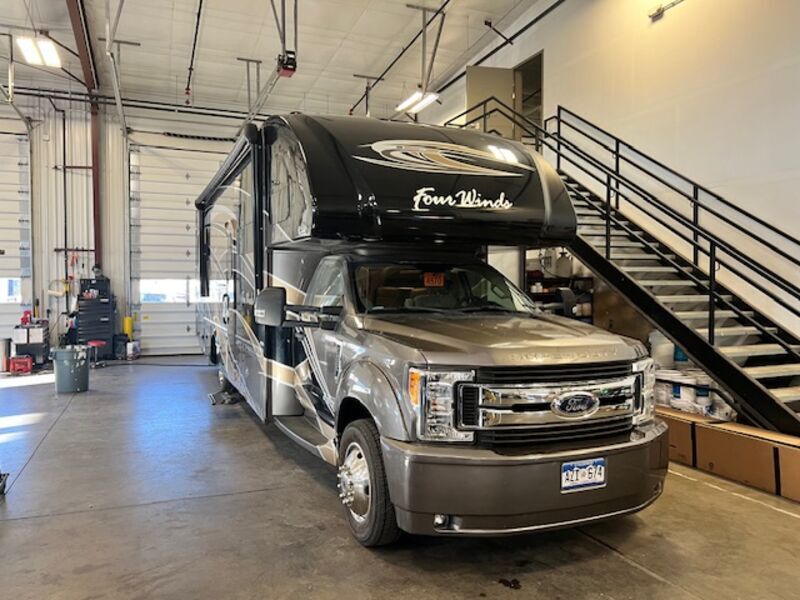 Used 2018 Thor Motor Coach Four Winds Super C 35SB For Sale in Peyton ...