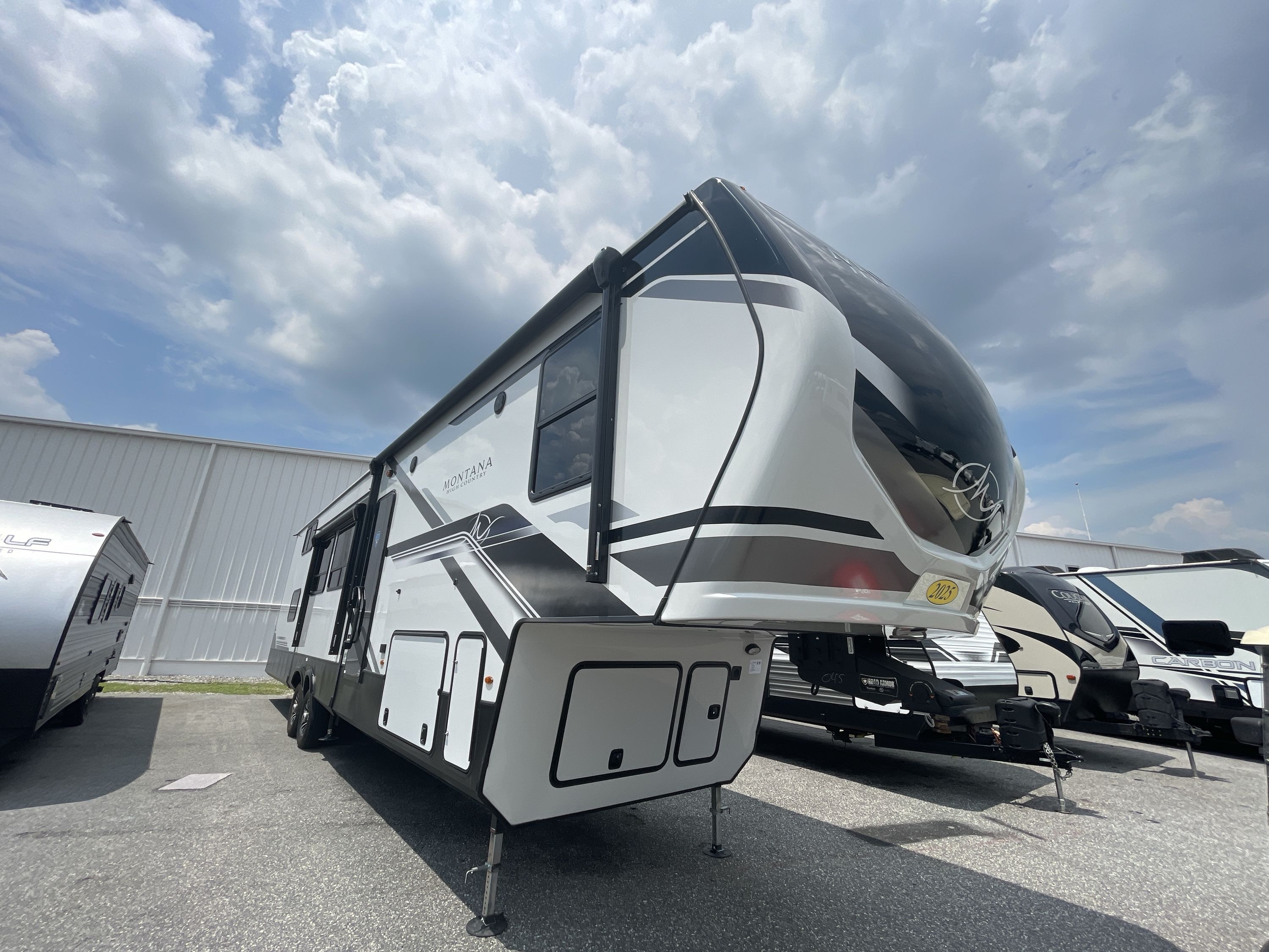 New 2025 Keystone Montana High Country 381TB For Sale in Summerfield ...