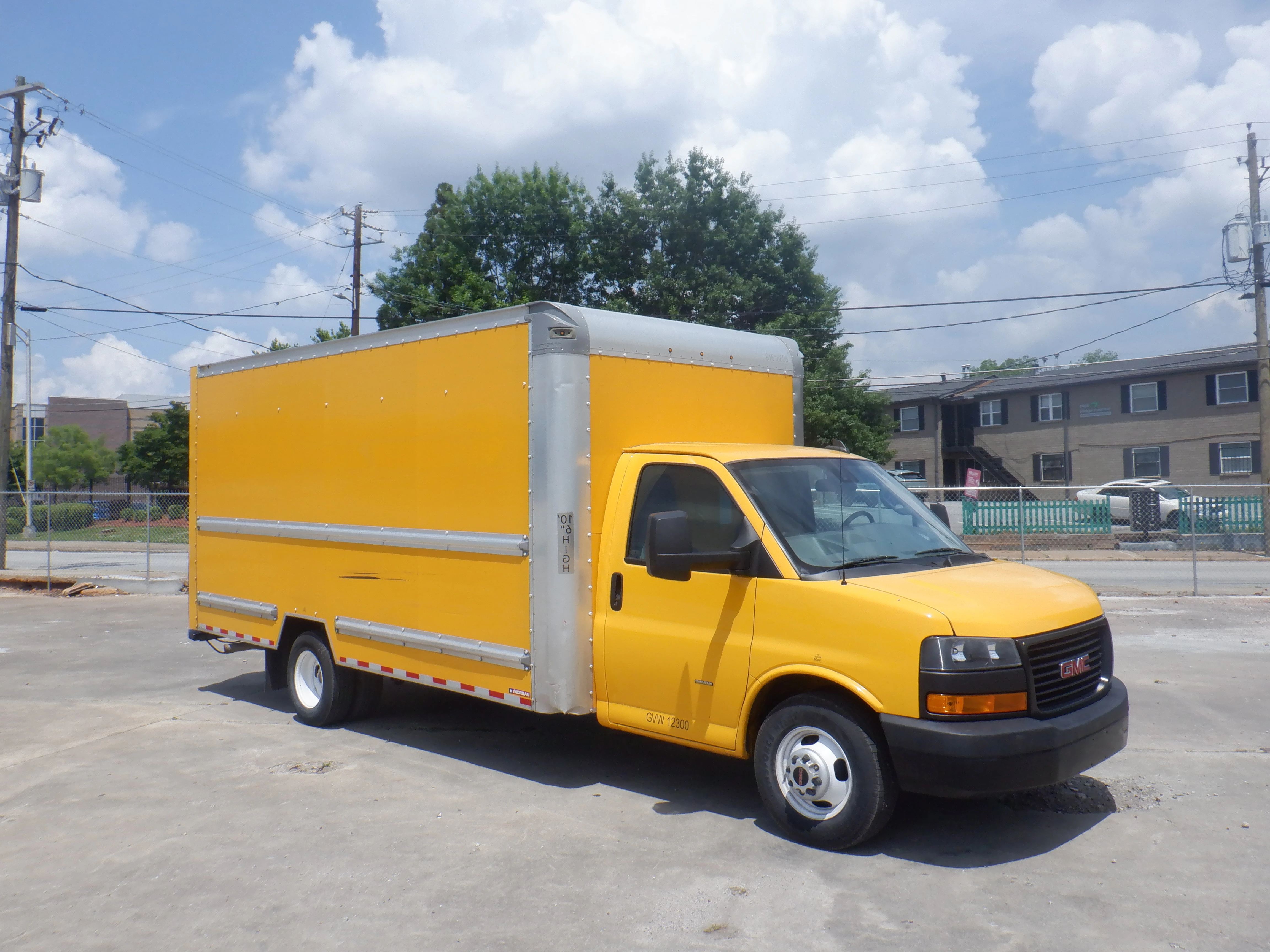 Gmc Savana G3500 Box Truck - Straight Truck For Sale - Commercial Truck ...