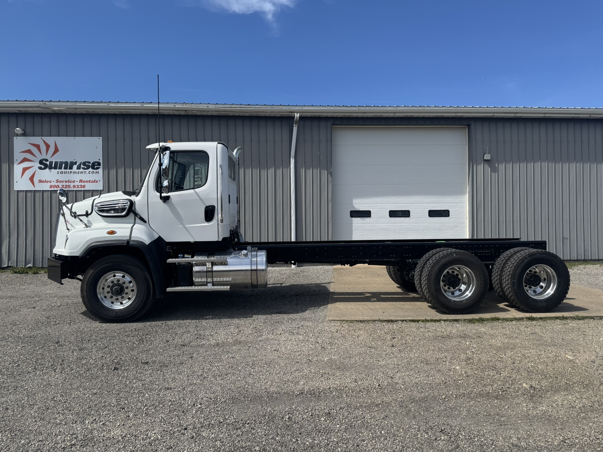 2025 Freightliner 114 Sd Cab Chassis For Sale - Commercial Truck Trader