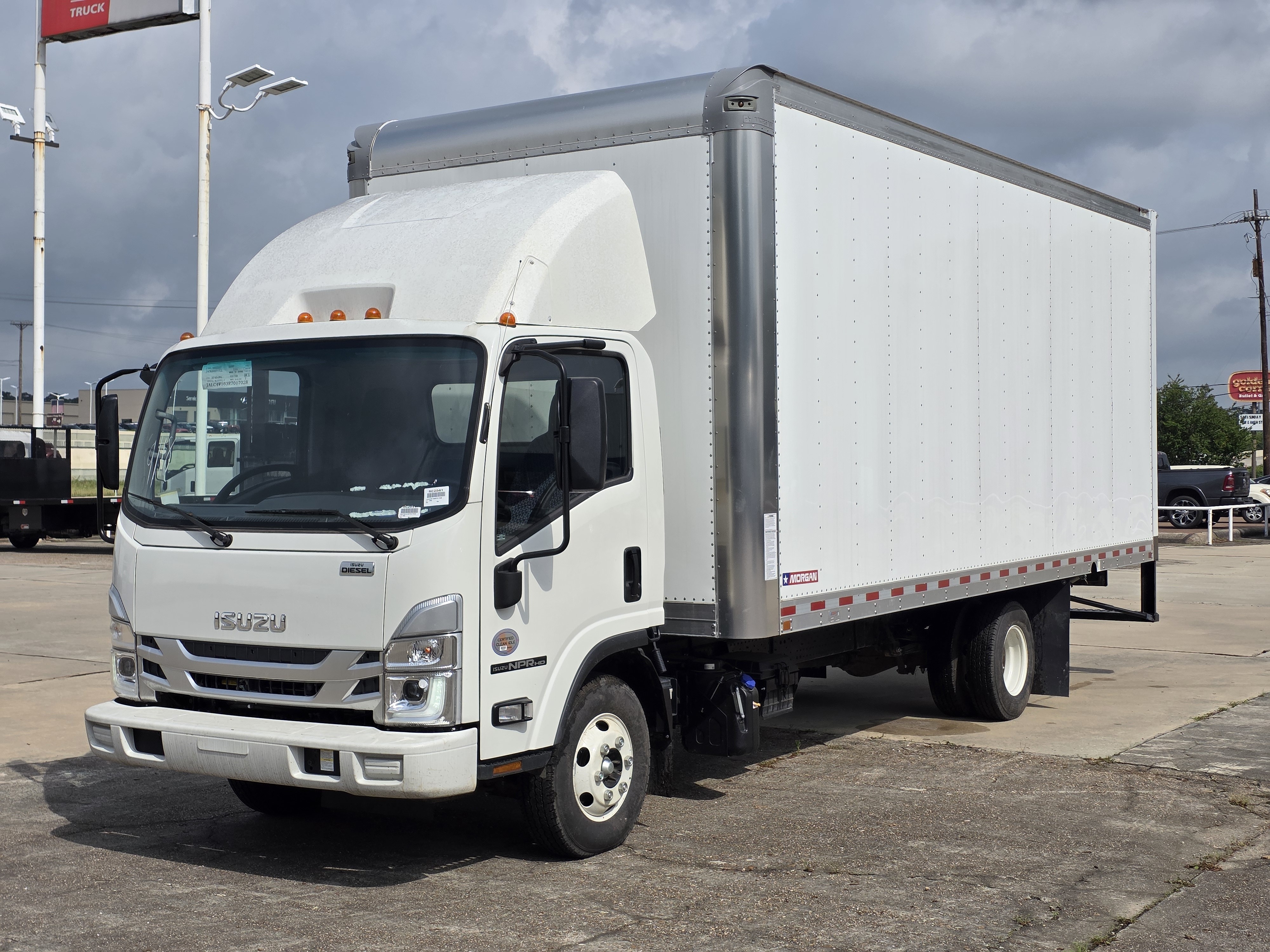 2025 International,isuzu Box Trucks For Sale - Commercial Truck Trader