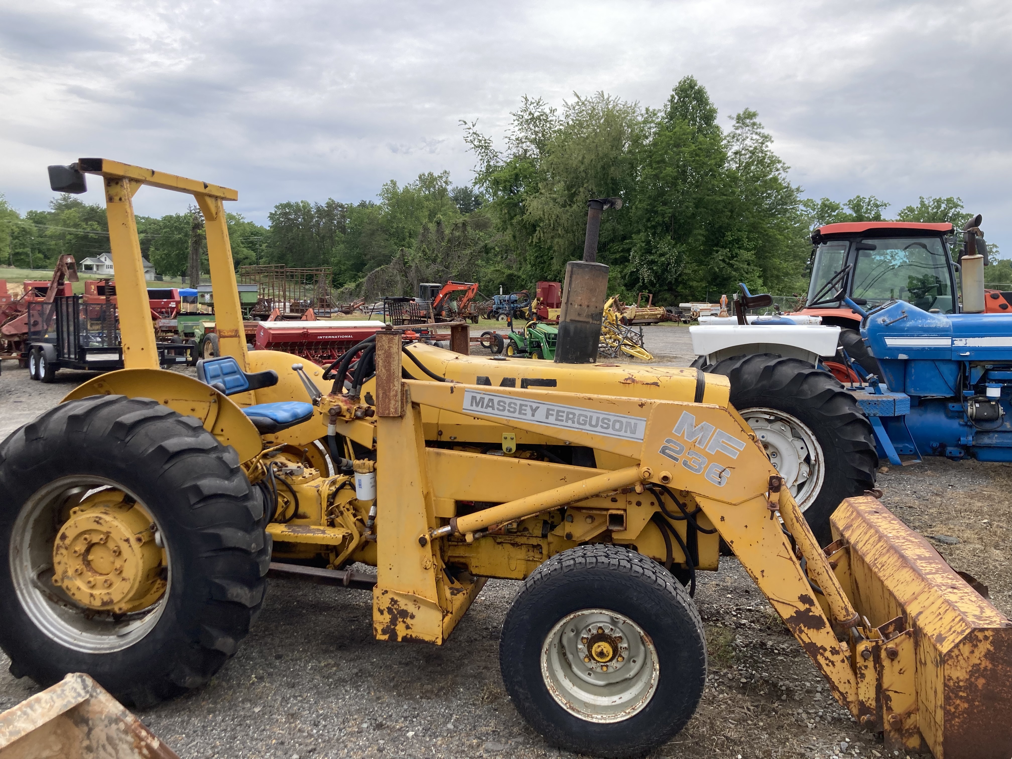 Used Massey Ferguson Massey Ferguson 236 Front End Loader Equipment For ...