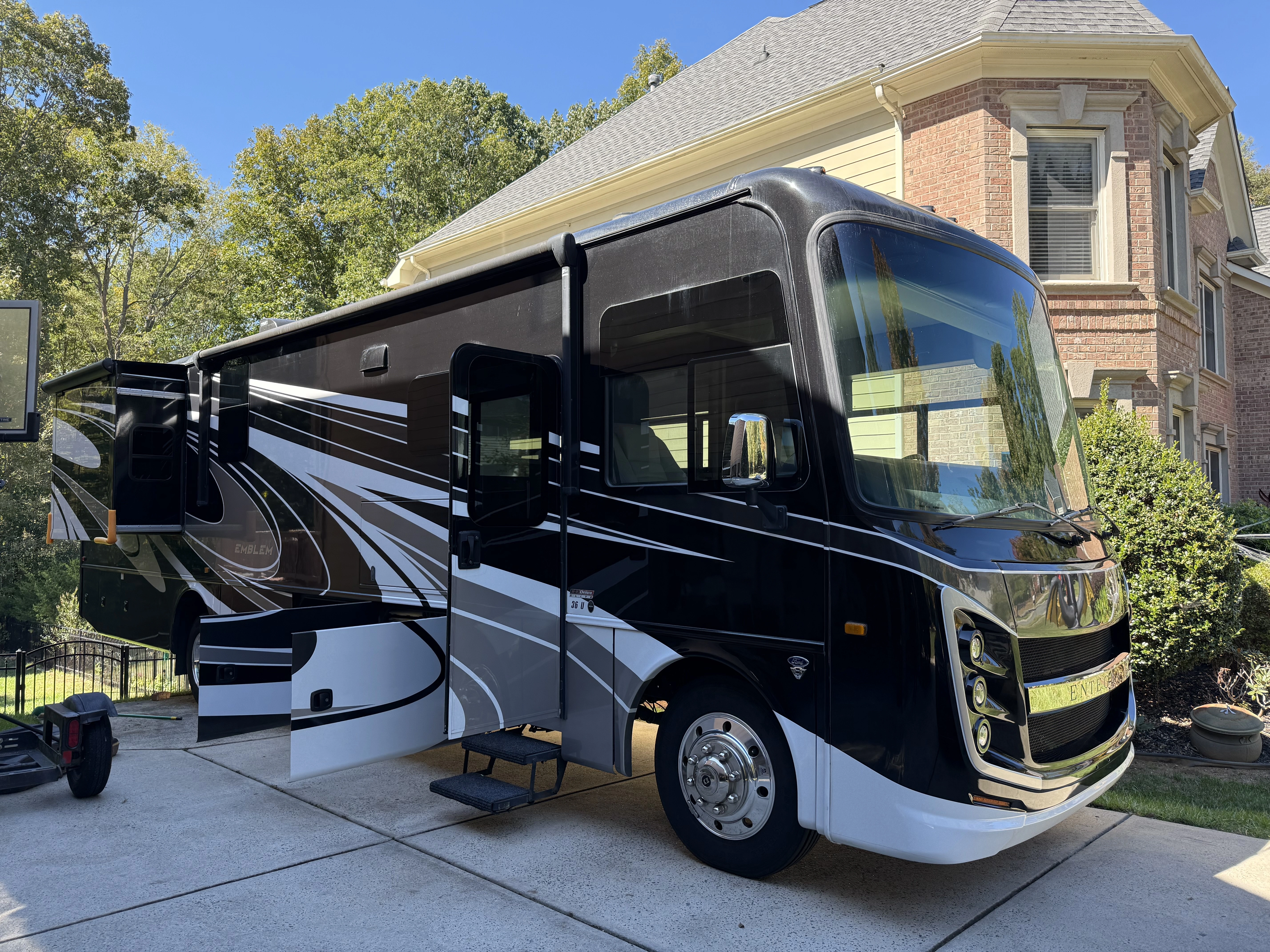 Entegra Coach Emblem 36U RVs For Sale - RV Trader