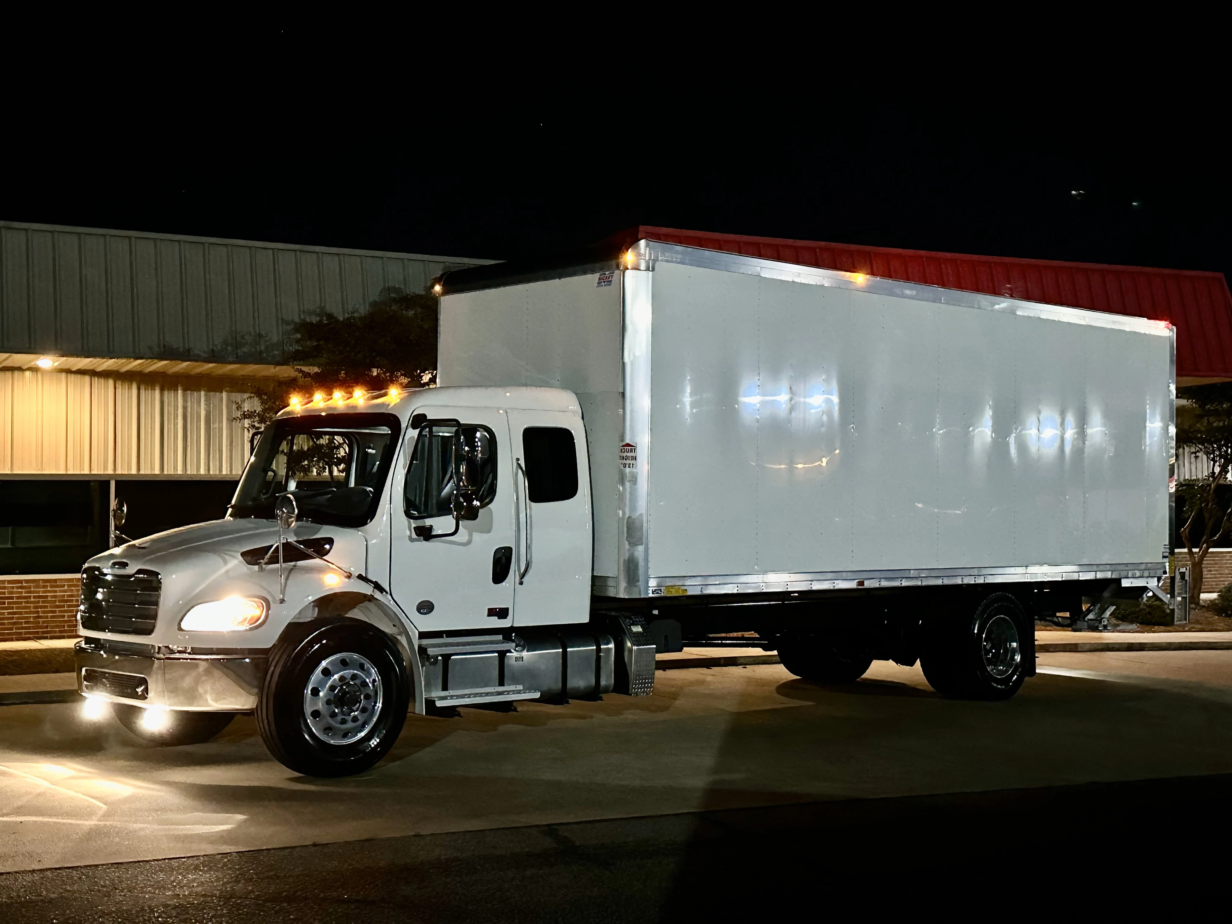 2025 Freightliner Box Truck - Straight Truck For Sale - Commercial ...