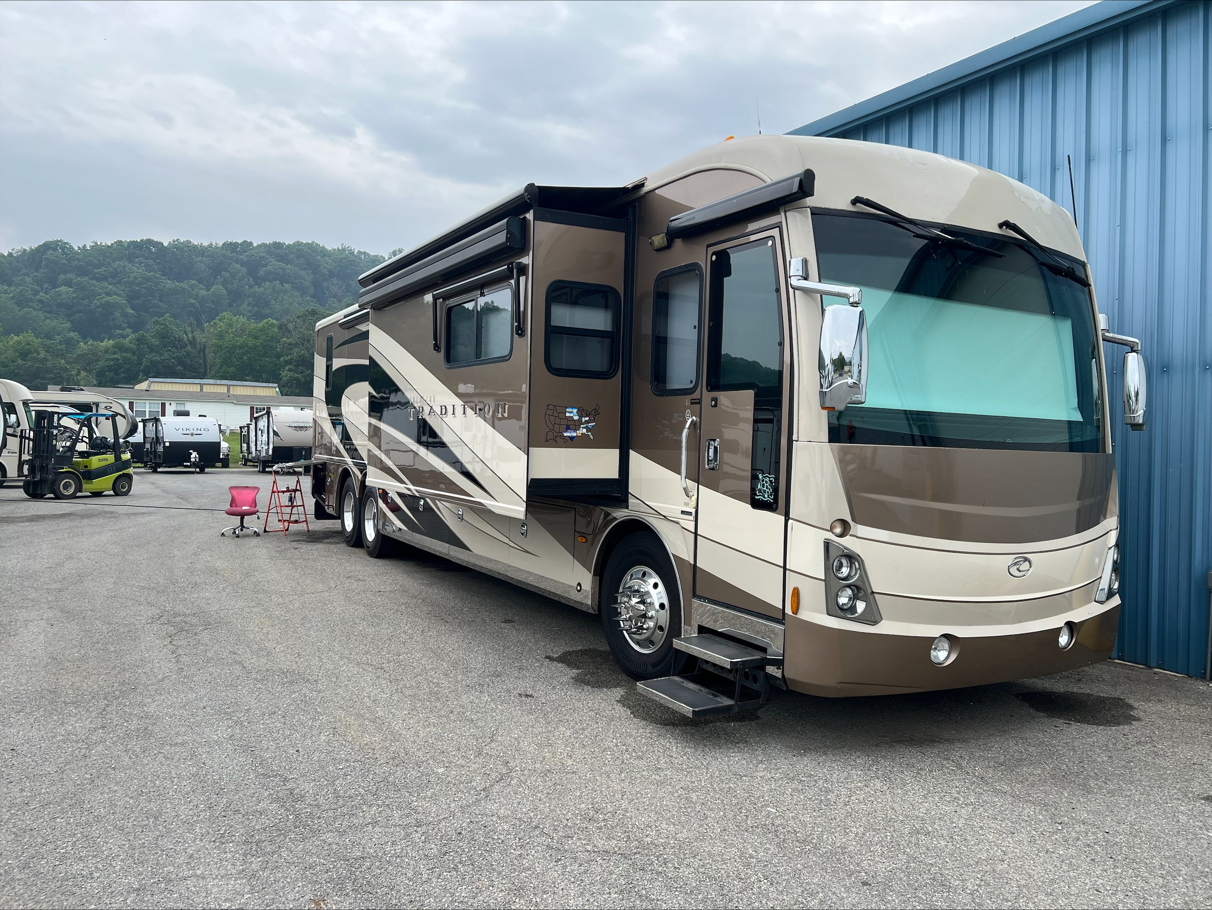 2009-2010 American Coach American Tradition RVs For Sale - RV Trader