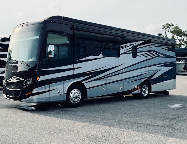 Tiffin Motorhomes Class A Motorhomes For Sale Near 33852 - RV Trader