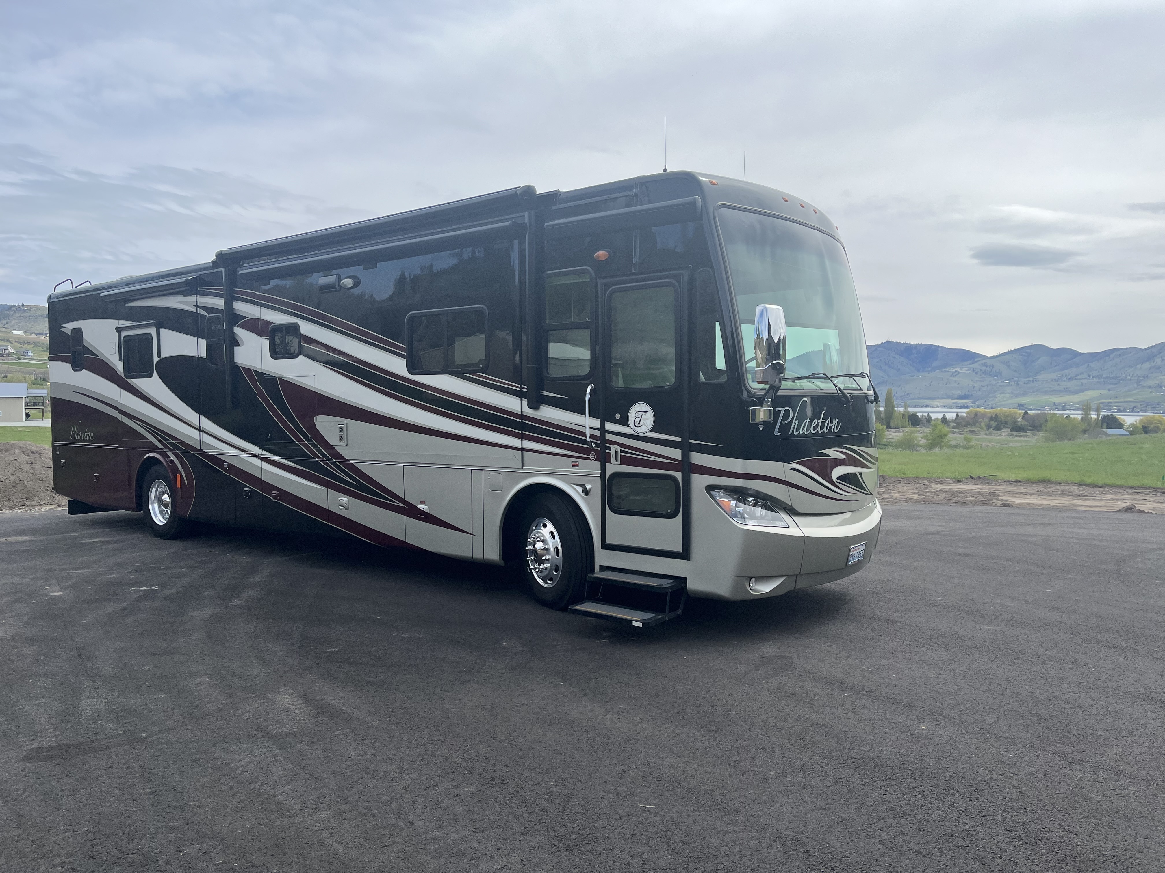 Tiffin Motorhomes Phaeton 40 Qbh RVs For Sale near Spokane, WA - RV Trader