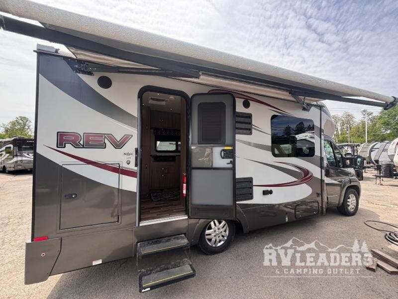 Dynamax Corp Rev RVs For Sale - RV Trader