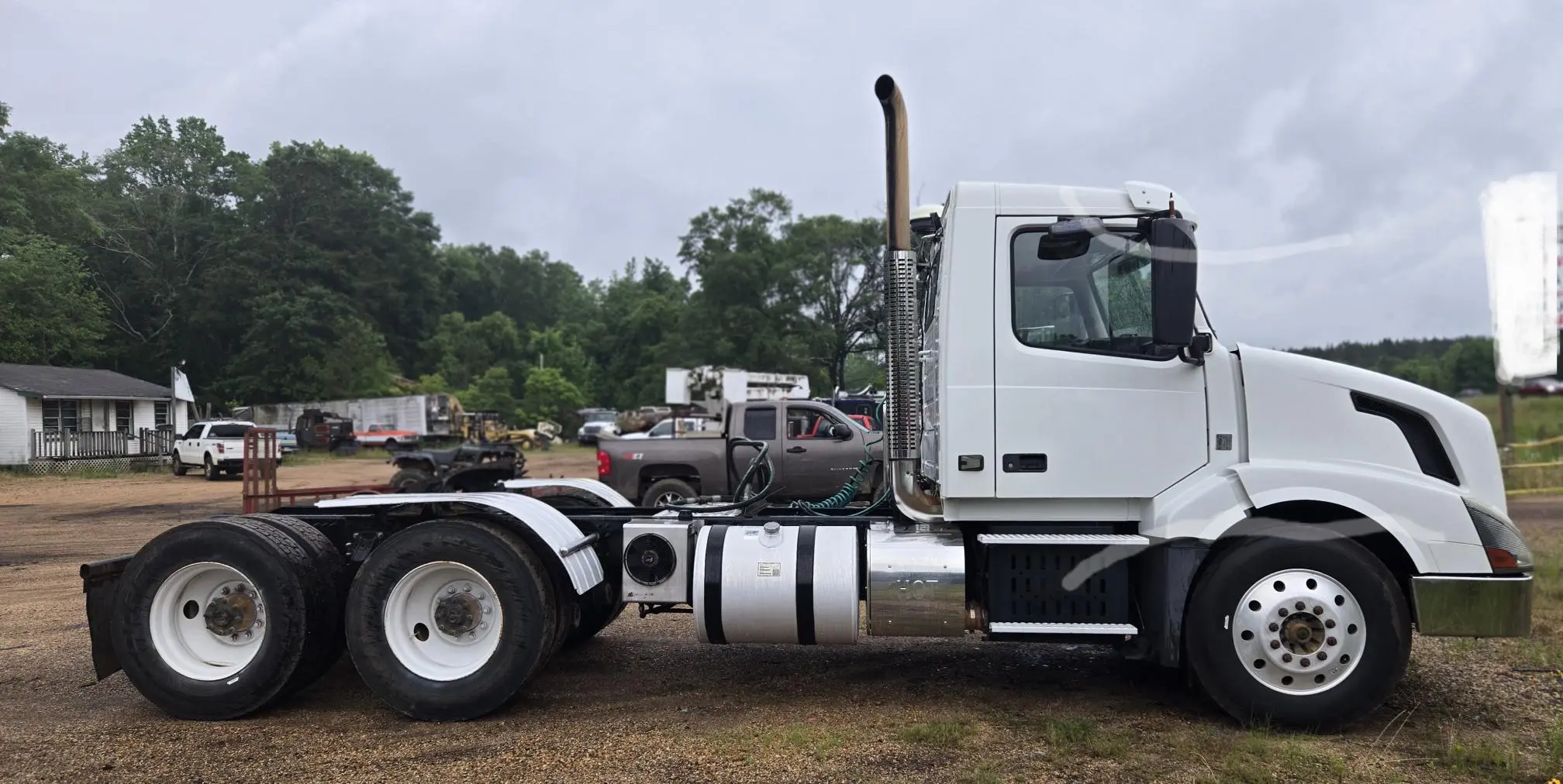 2013 Volvo Vnl Trucks For Sale - Commercial Truck Trader