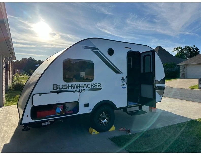 Braxton Creek Bushwhacker Plus 17BH Travel Trailers For Sale - RV Trader