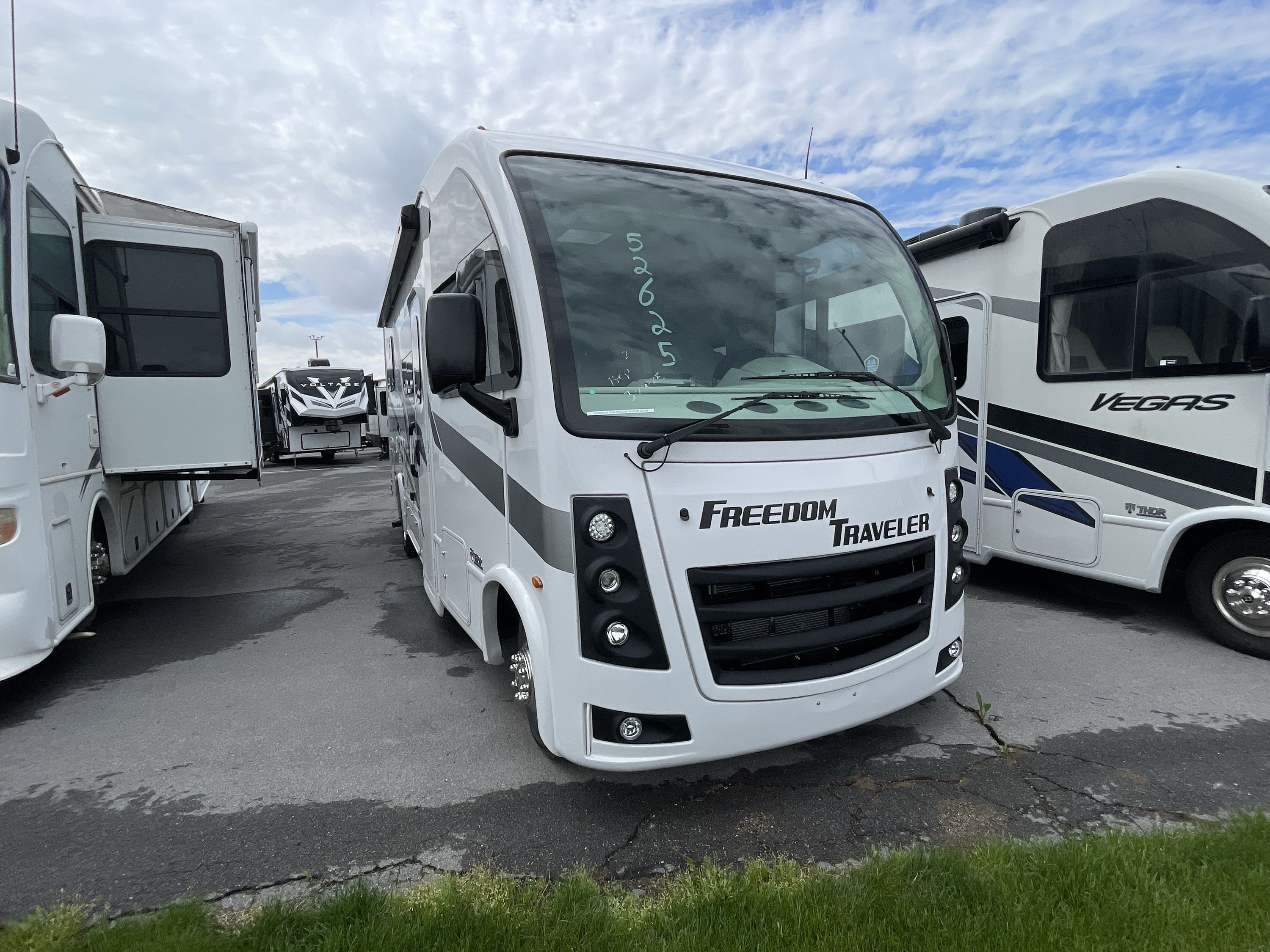 2026 Thor Motor Coach,tiffin Motorhomes Freedom Traveler RVs For Sale ...