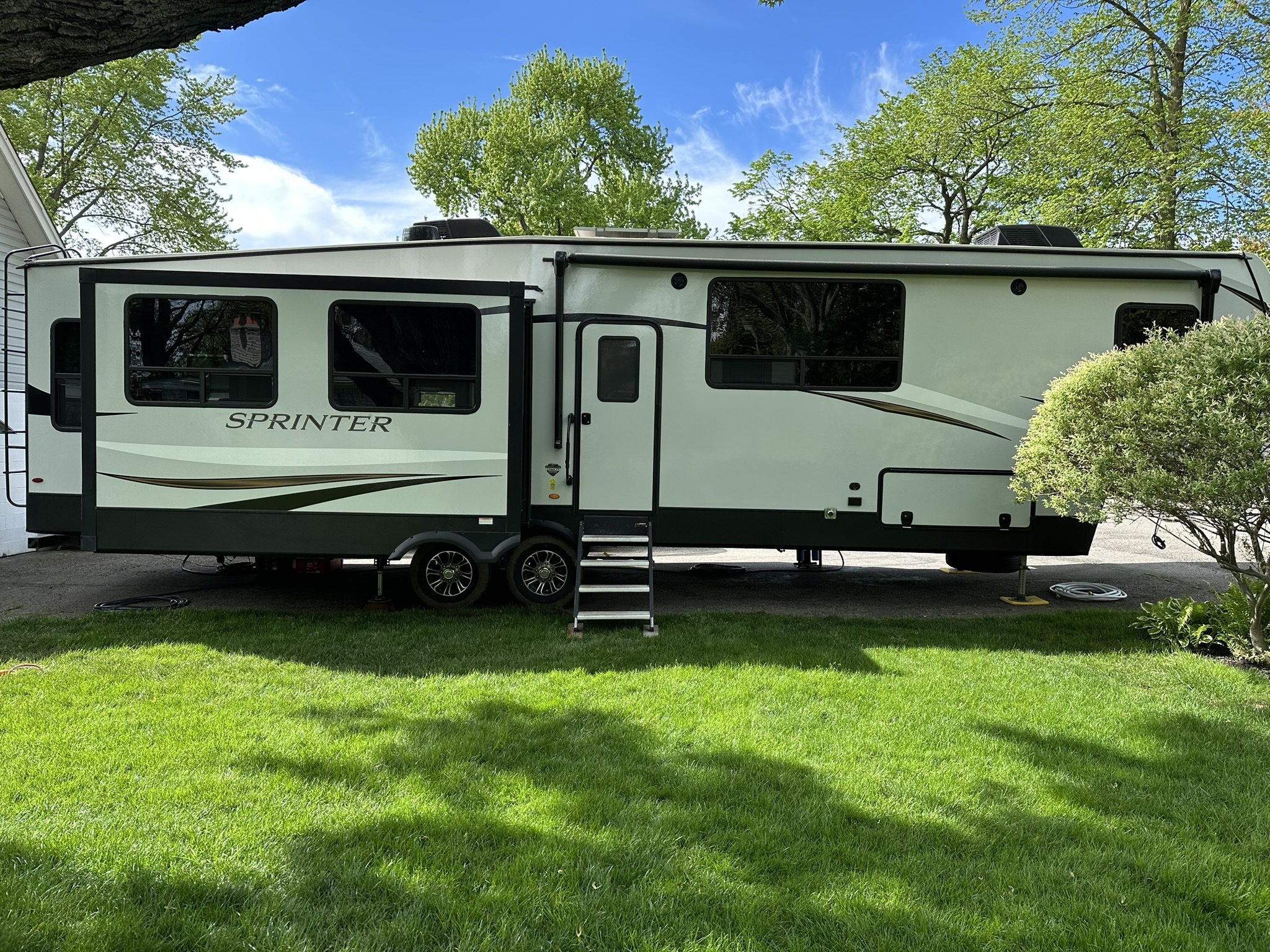 Used 2022 Keystone Sprinter Limited 3590lft in Harrison Township, MI ...