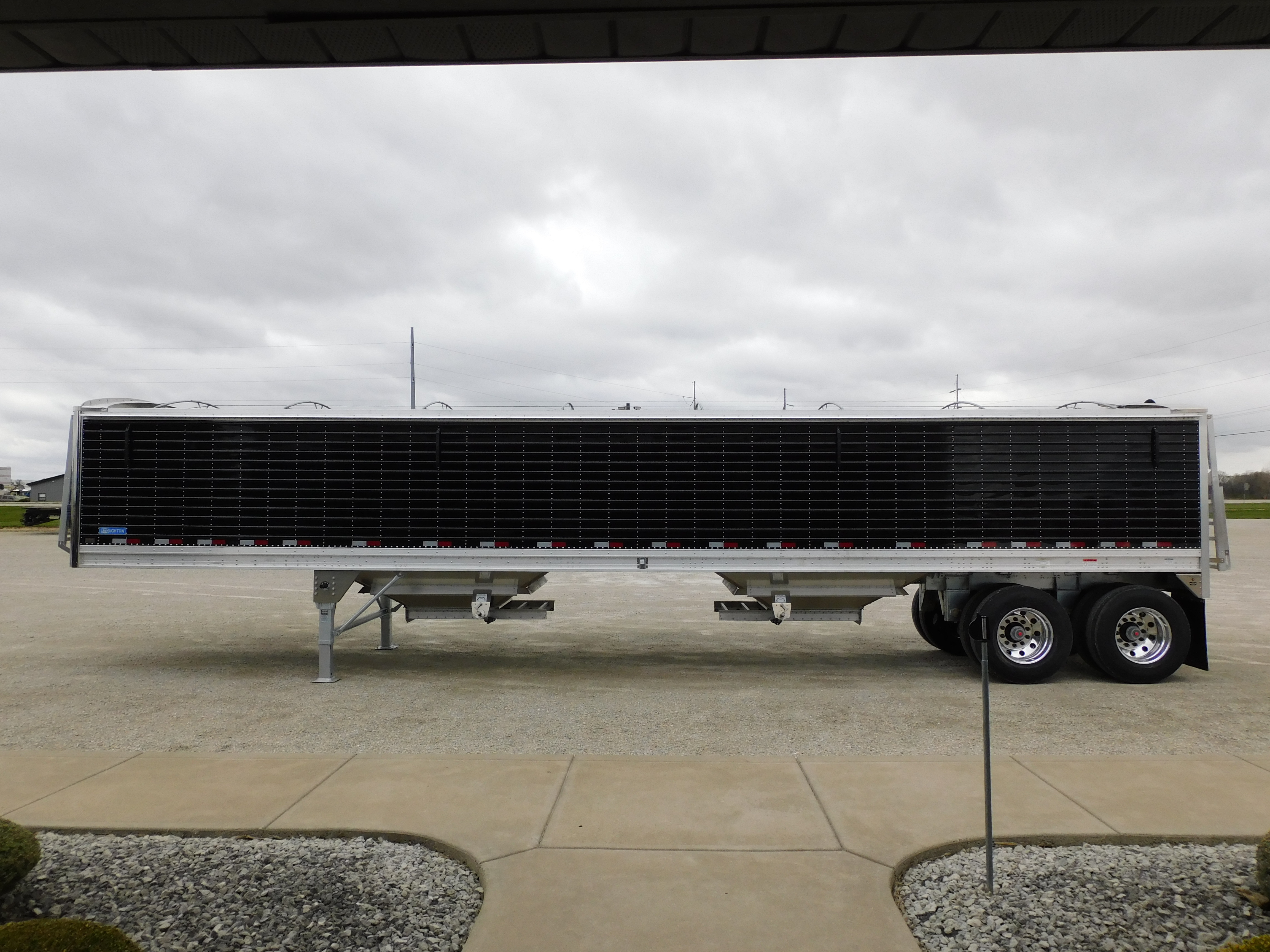 Hopper - Grain Trailer For Sale Near Union City, TN - Commercial Truck ...