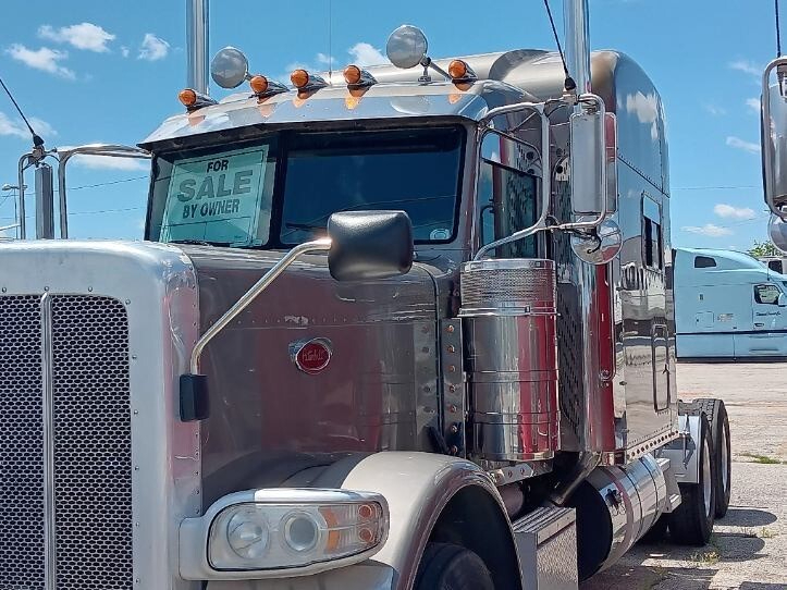 Used 2017 Peterbilt 389 For Sale in Hazelwood, MO - 5036379074 ...