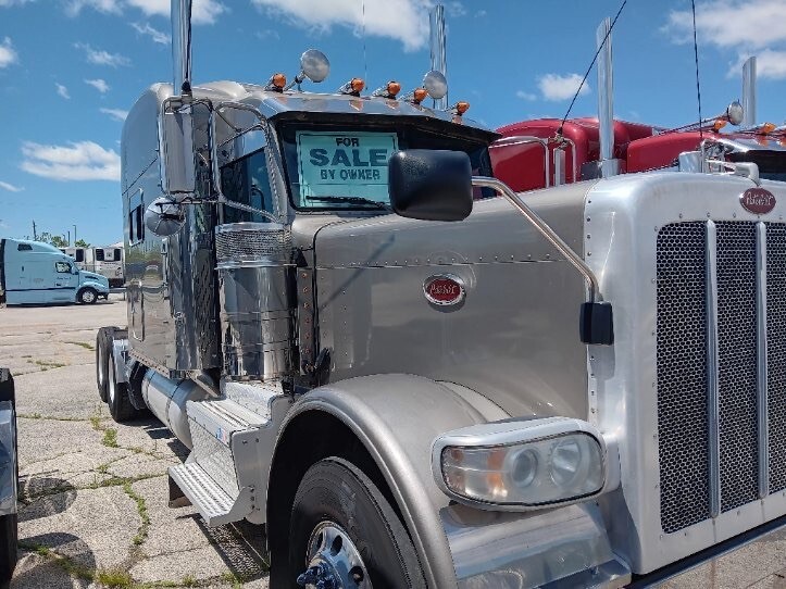 Used 2017 Peterbilt 389 For Sale in Hazelwood, MO - 5036379074 ...