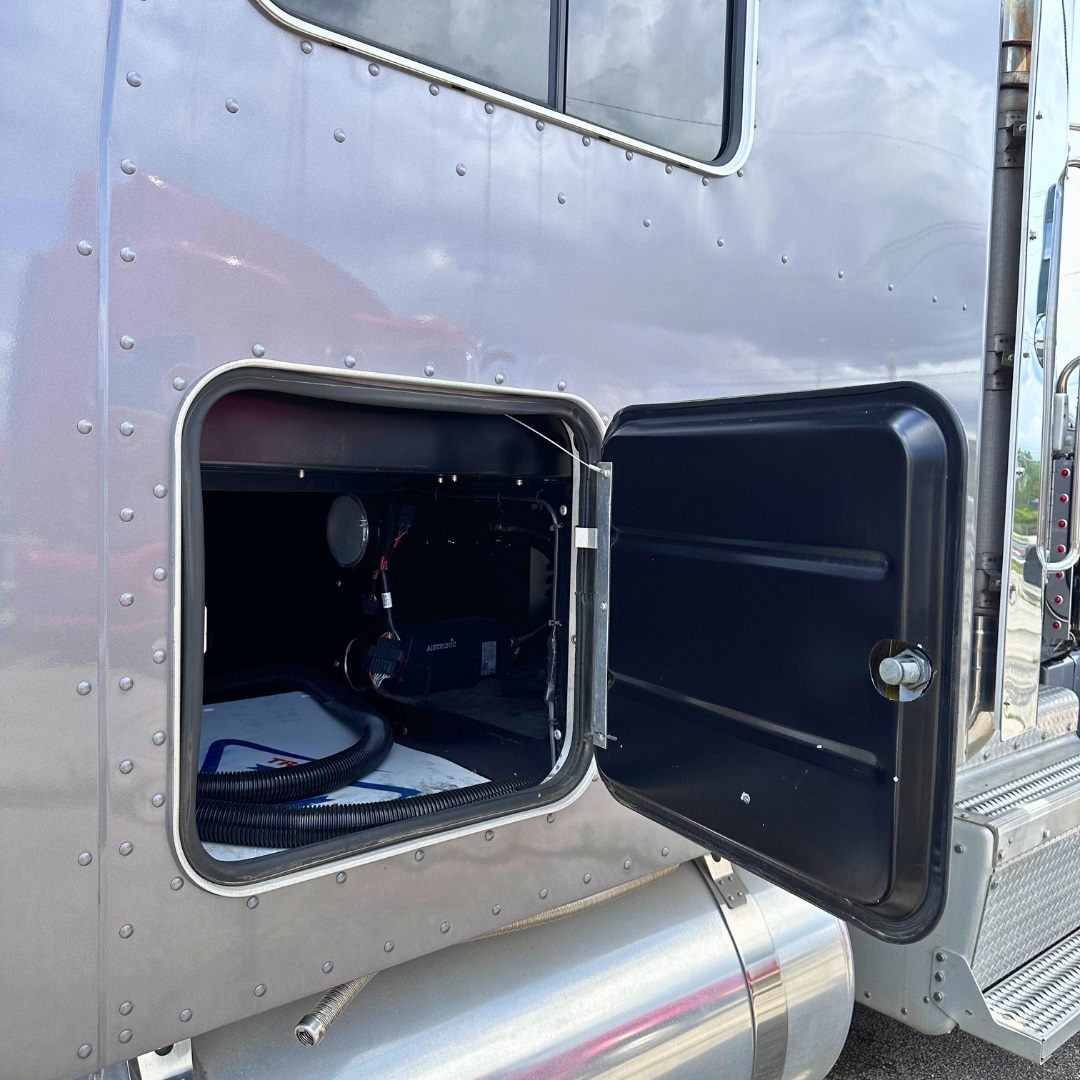 Used 2017 Peterbilt 389 For Sale in Hazelwood, MO - 5036453675 ...