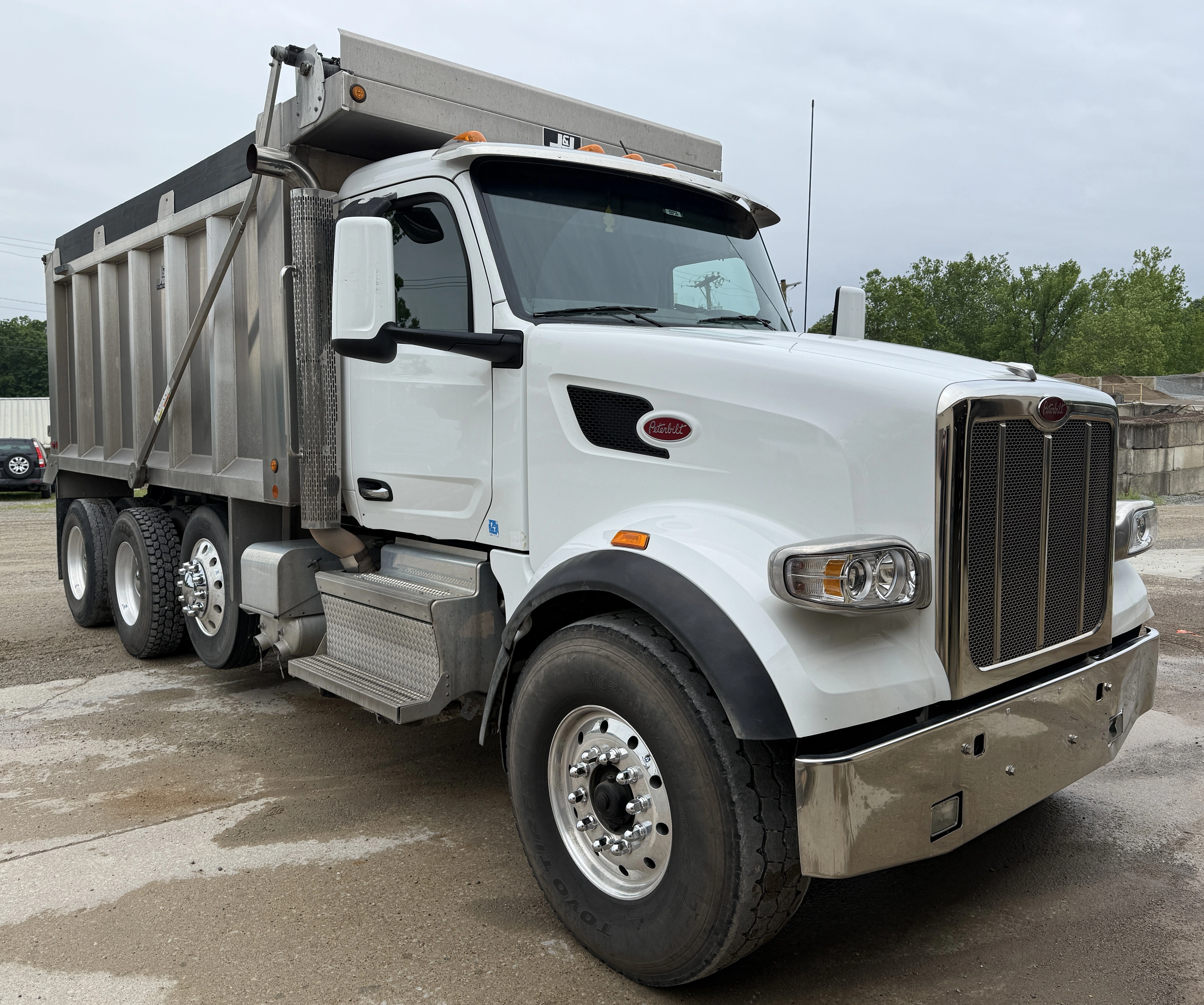 Peterbilt Tri-Axle Dump Dump Trucks For Sale - Peterbilt Tri-Axle Dump ...