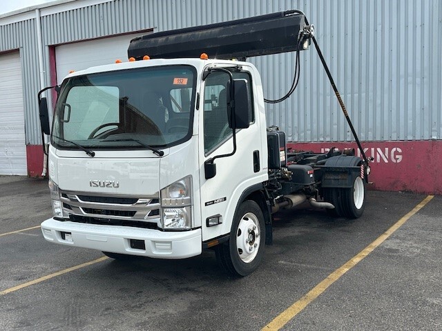 Used 2022 Isuzu Nrr For Sale in Boston, MA - 5036498139 - Commercial Truck Trader