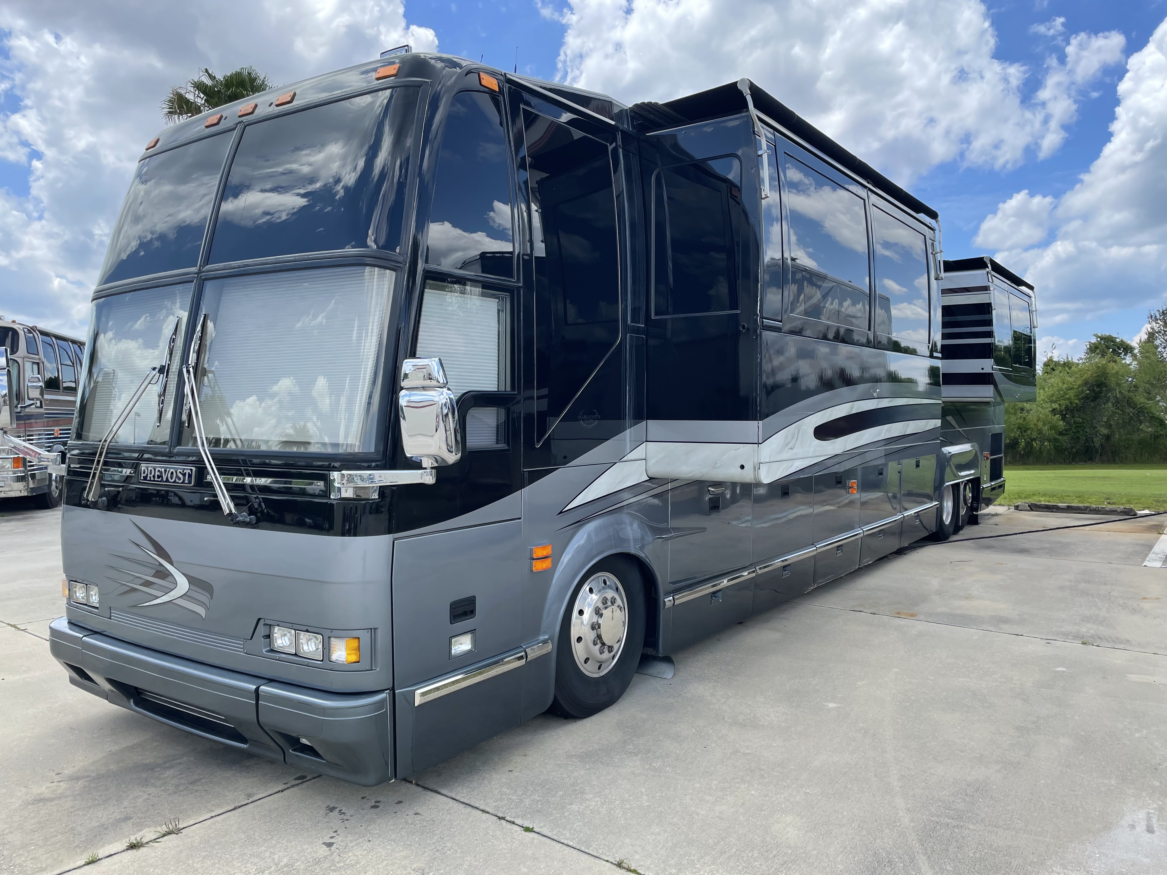 H3-45 For Sale - Prevost RVs - RV Trader