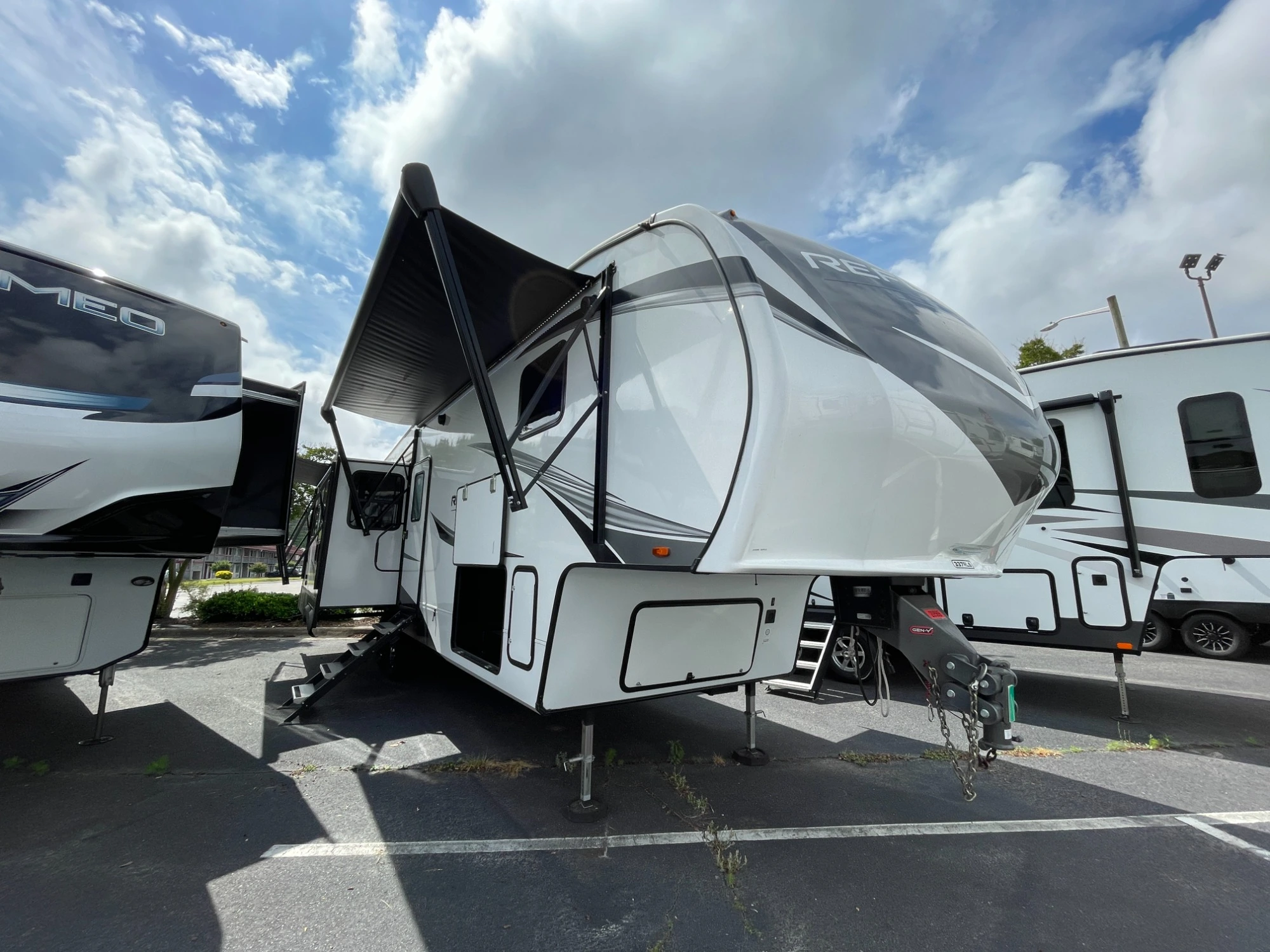 Grand Design Reflection 337RLS Fifth Wheels For Sale - RV Trader