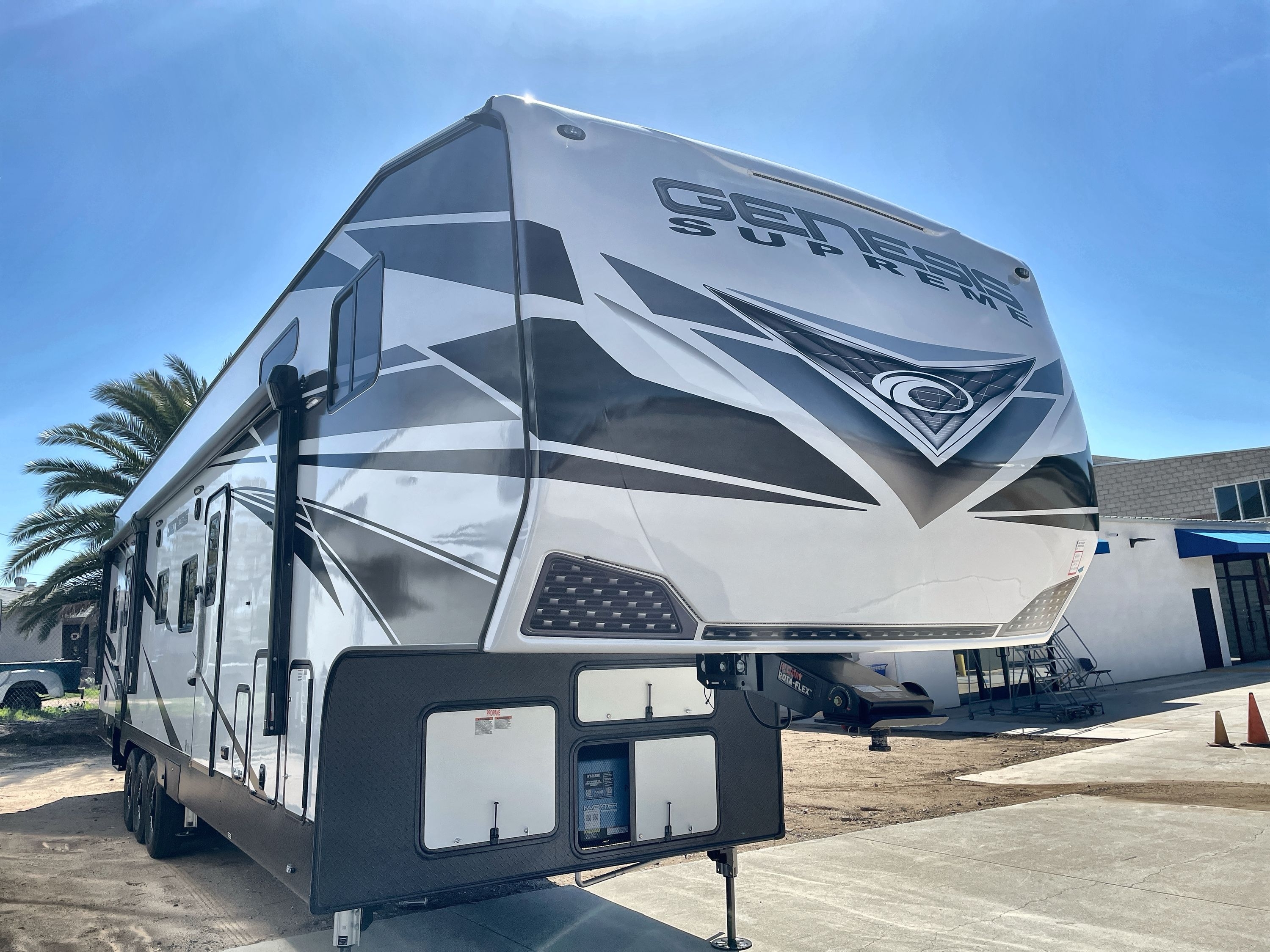 2025 Genesis Supreme RV For Sale - Genesis Supreme RVs - RV Trader