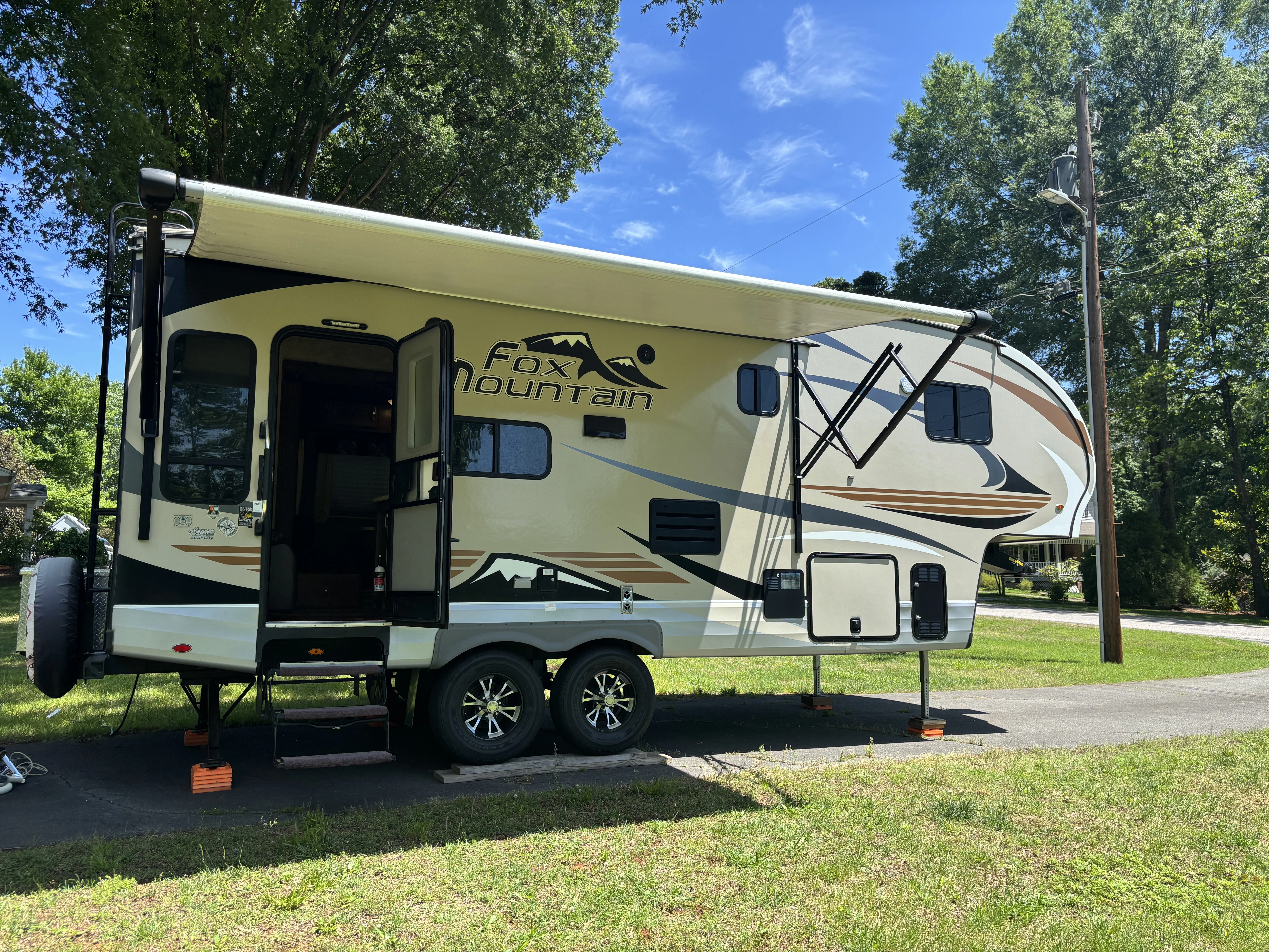 Northwood Mfg Fox Mountain 235RLS RVs For Sale - RV Trader