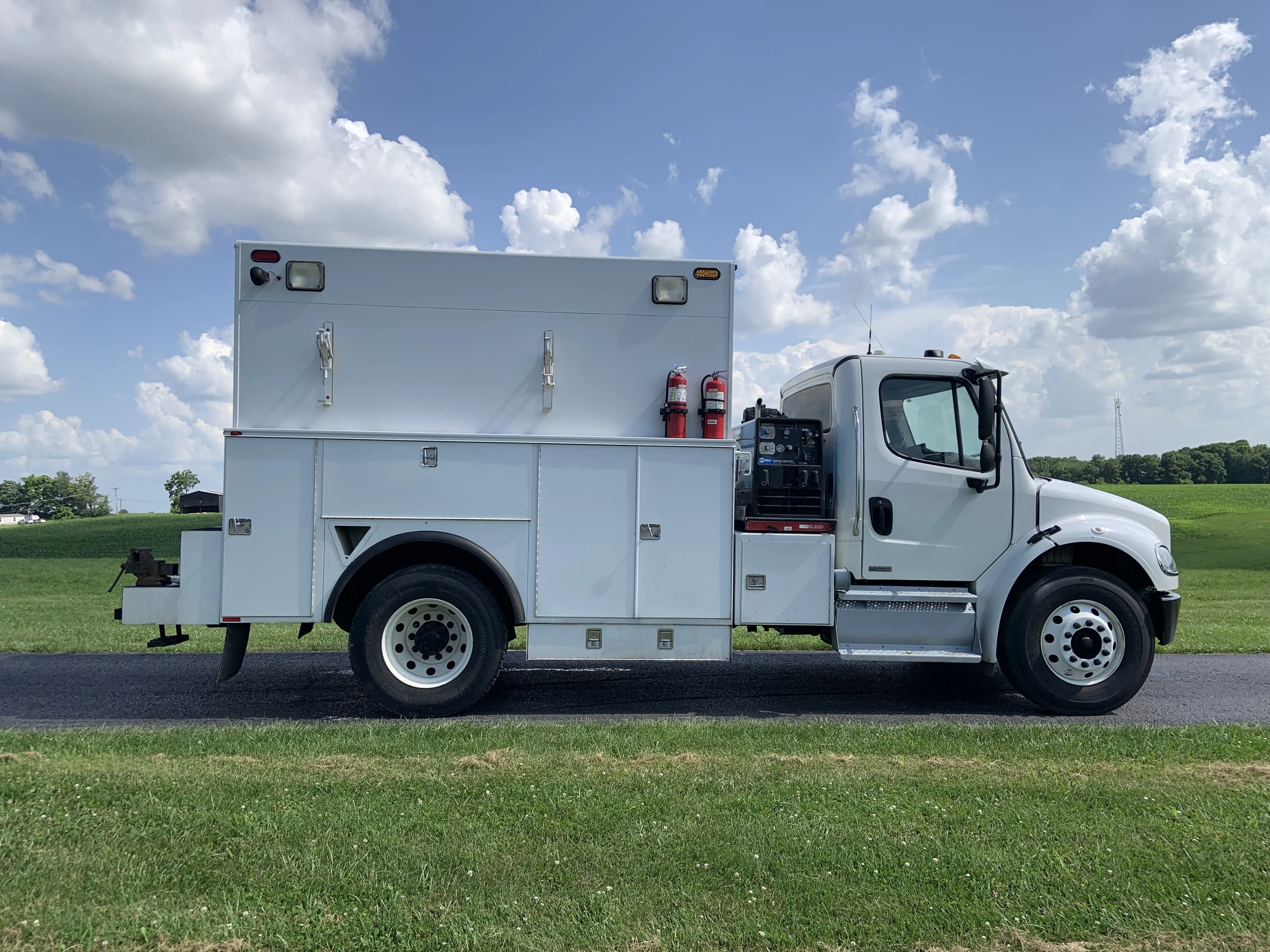 2011 Freightliner FL70,BUSINESS Class M2 106 Trucks For Sale ...