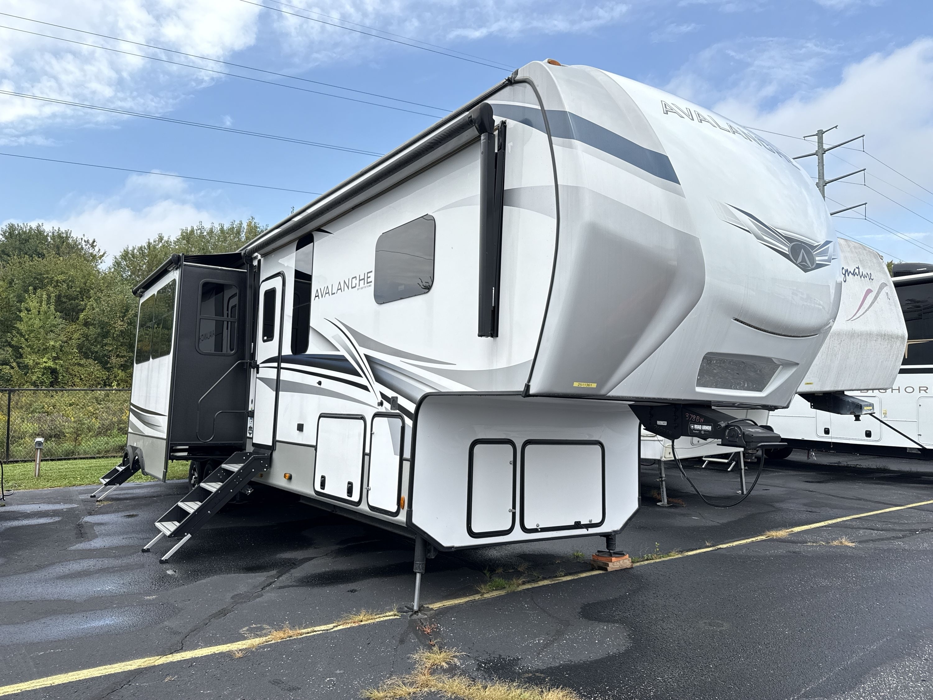 Keystone Avalanche 378BH RVs For Sale - RV Trader