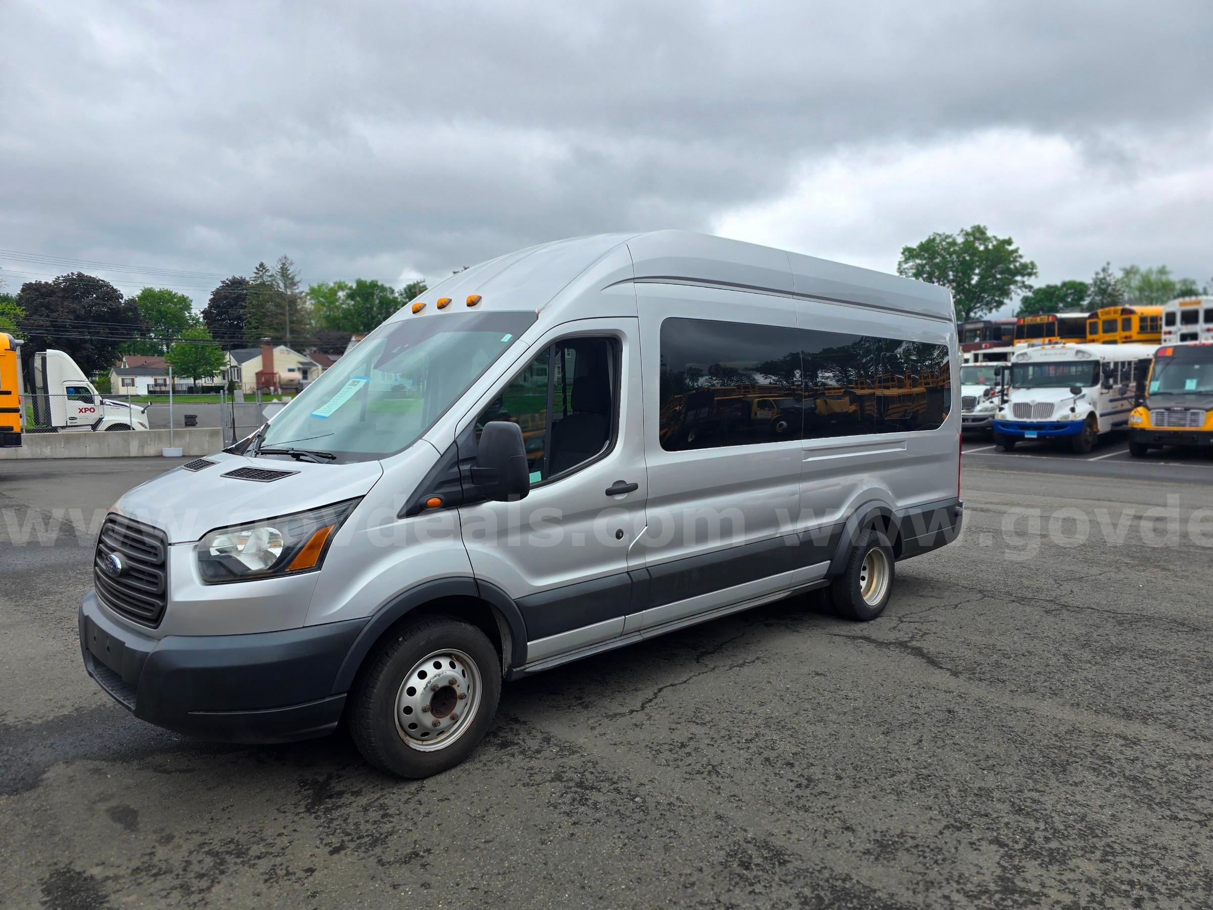 Used 2015 Ford Transit 350 For Sale in New Britain, CT - 5036965377 ...