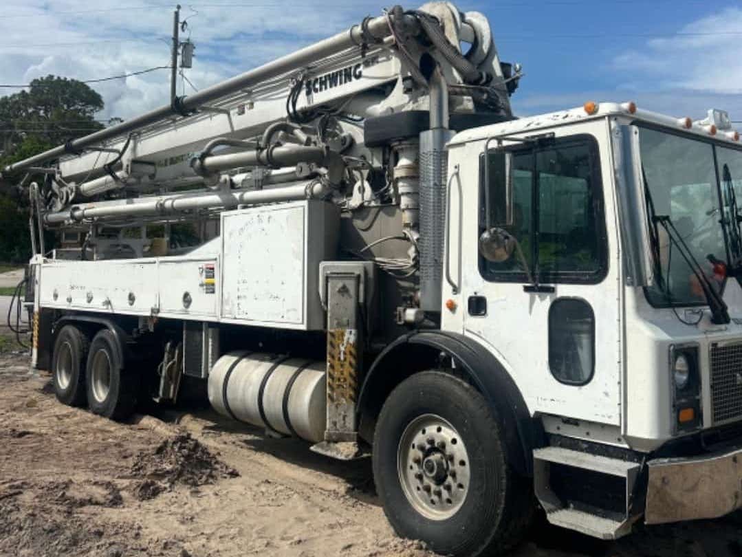 Used 2004 Mack MR600 For Sale in Miami, FL - 5037003904 - Commercial ...