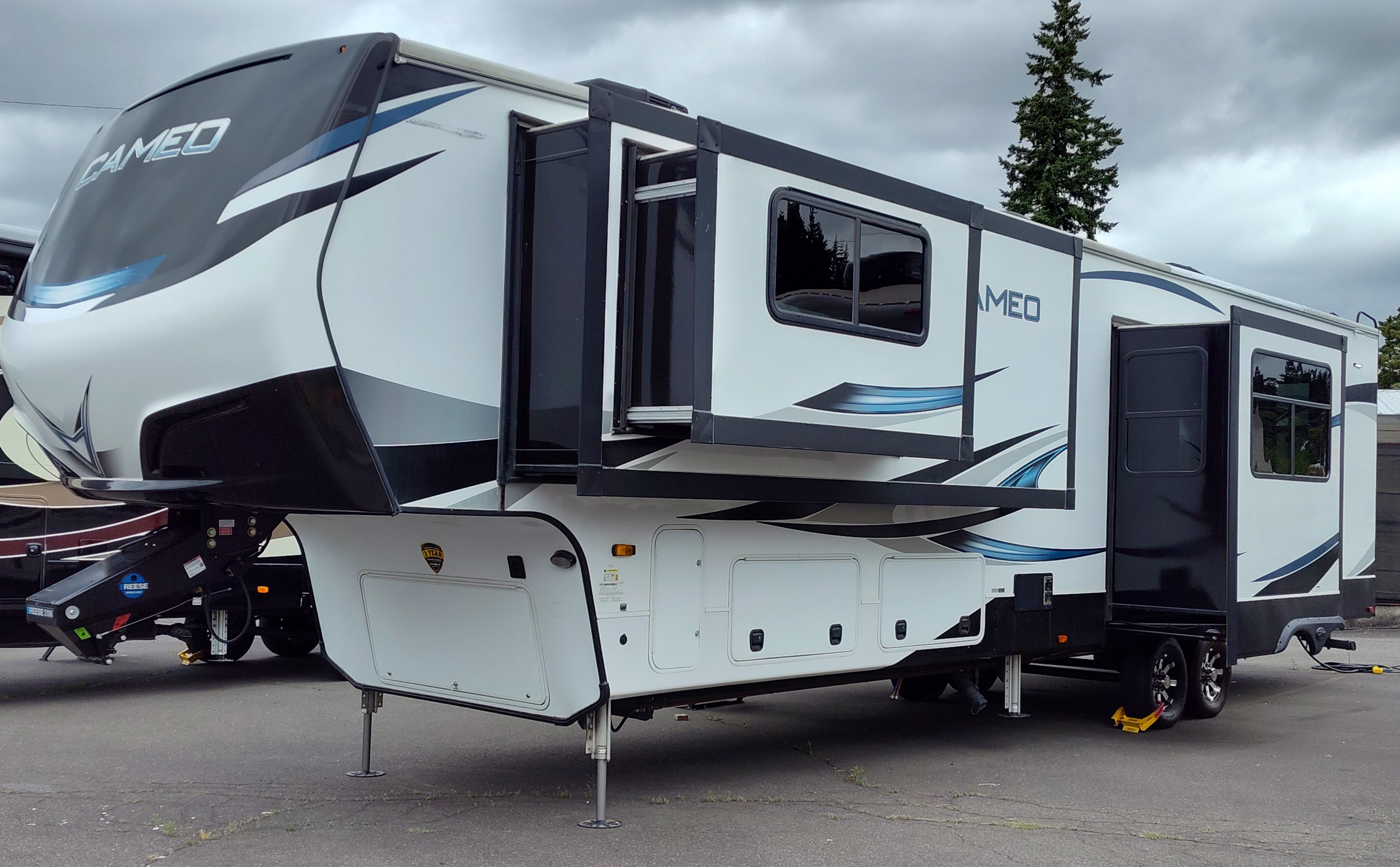 Used 2021 Crossroads Cameo For Sale in Vancouver, WA - 5037016345 - RV ...